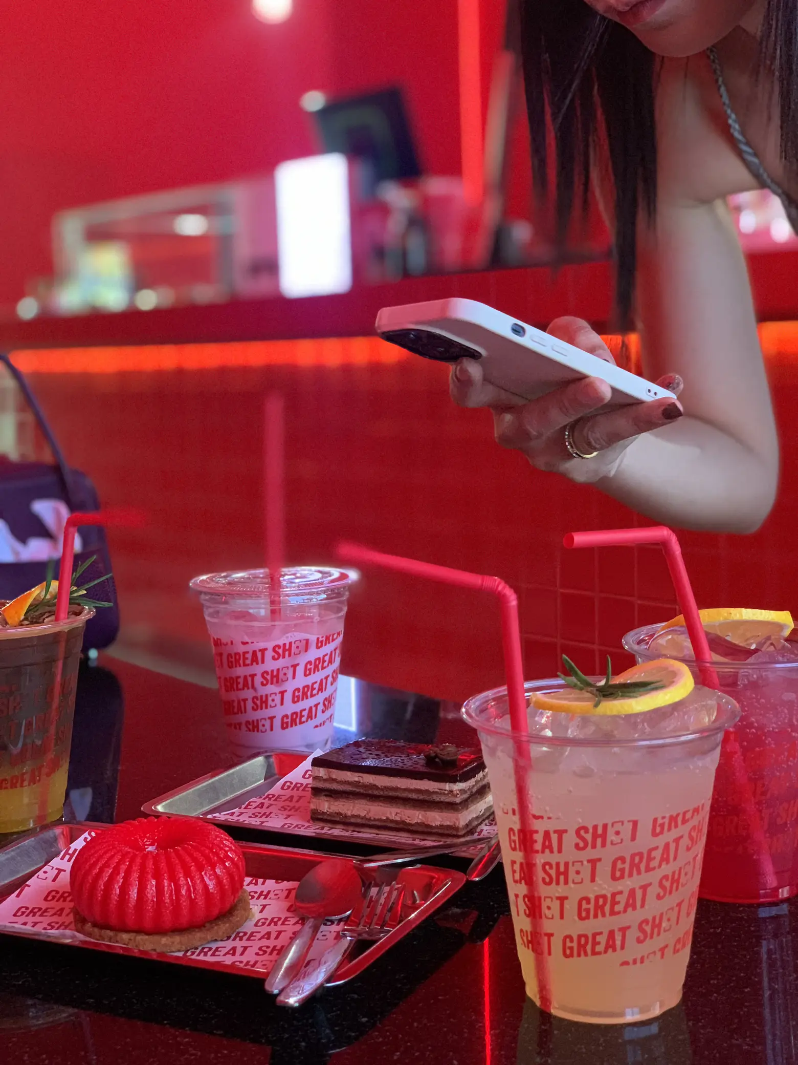 คาเฟ่ชิคริมทะเล Great Shot Bar Phuket | Galeri disiarkan oleh TienA ...