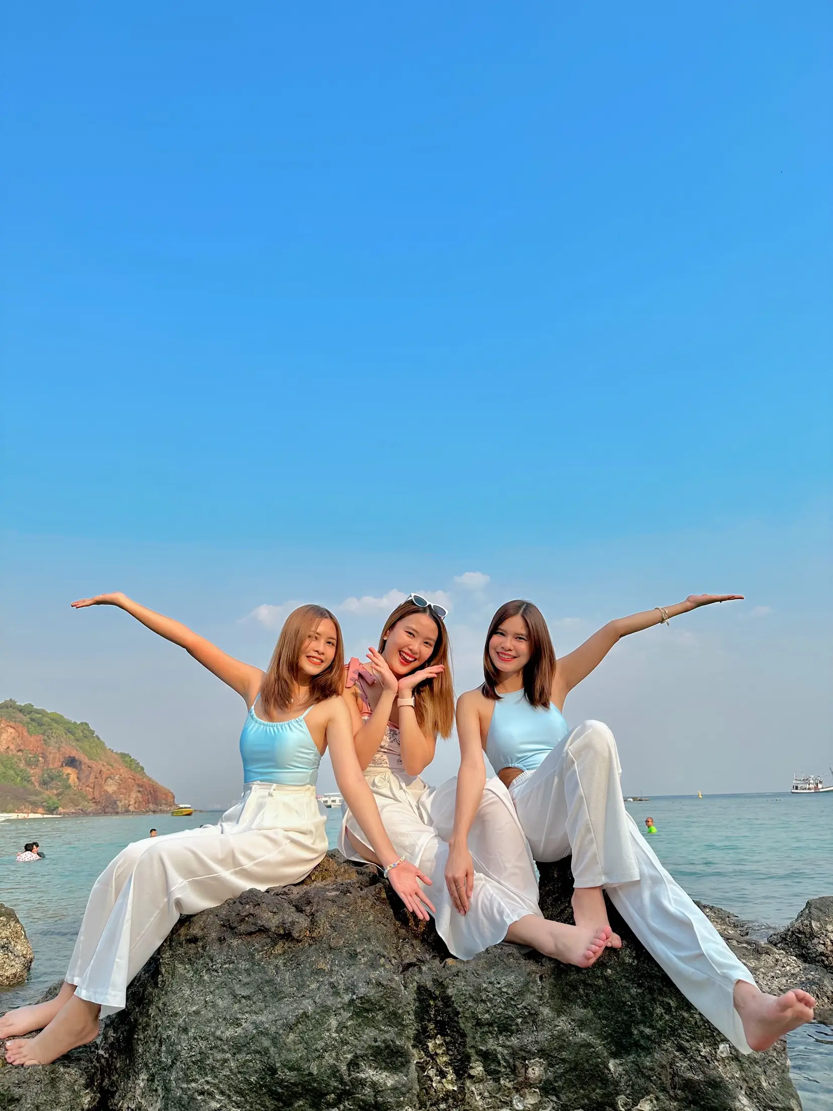 ไอเดียถ่ายรูปที่ทะเลกับเพื่อน - การค้นหาใน Lemon8