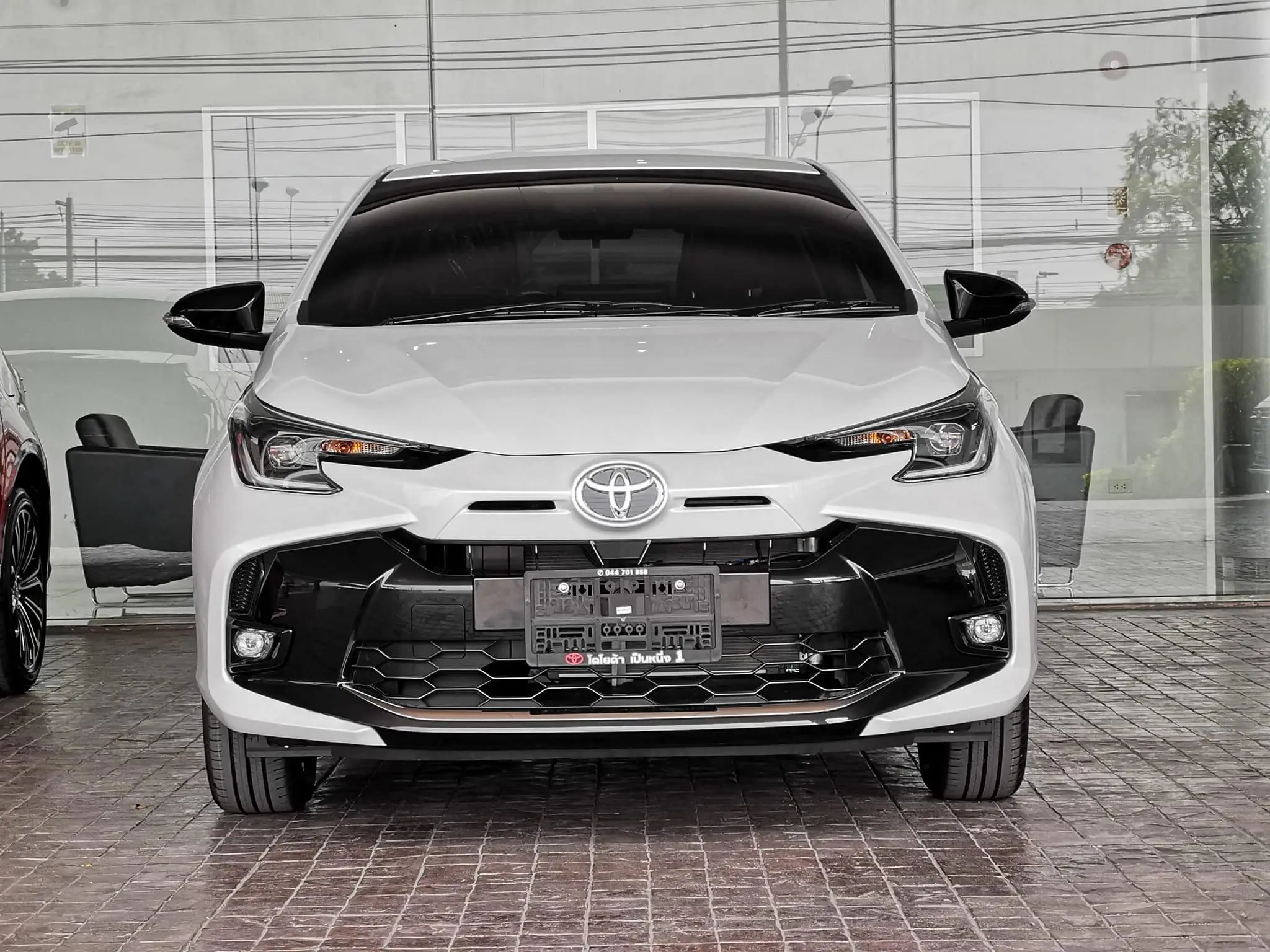 “NEW YARIS 1.2 รุ่น SMART 2023” สีเมทัลลิคราคา 619,000 | แกลเลอรีที่ ...