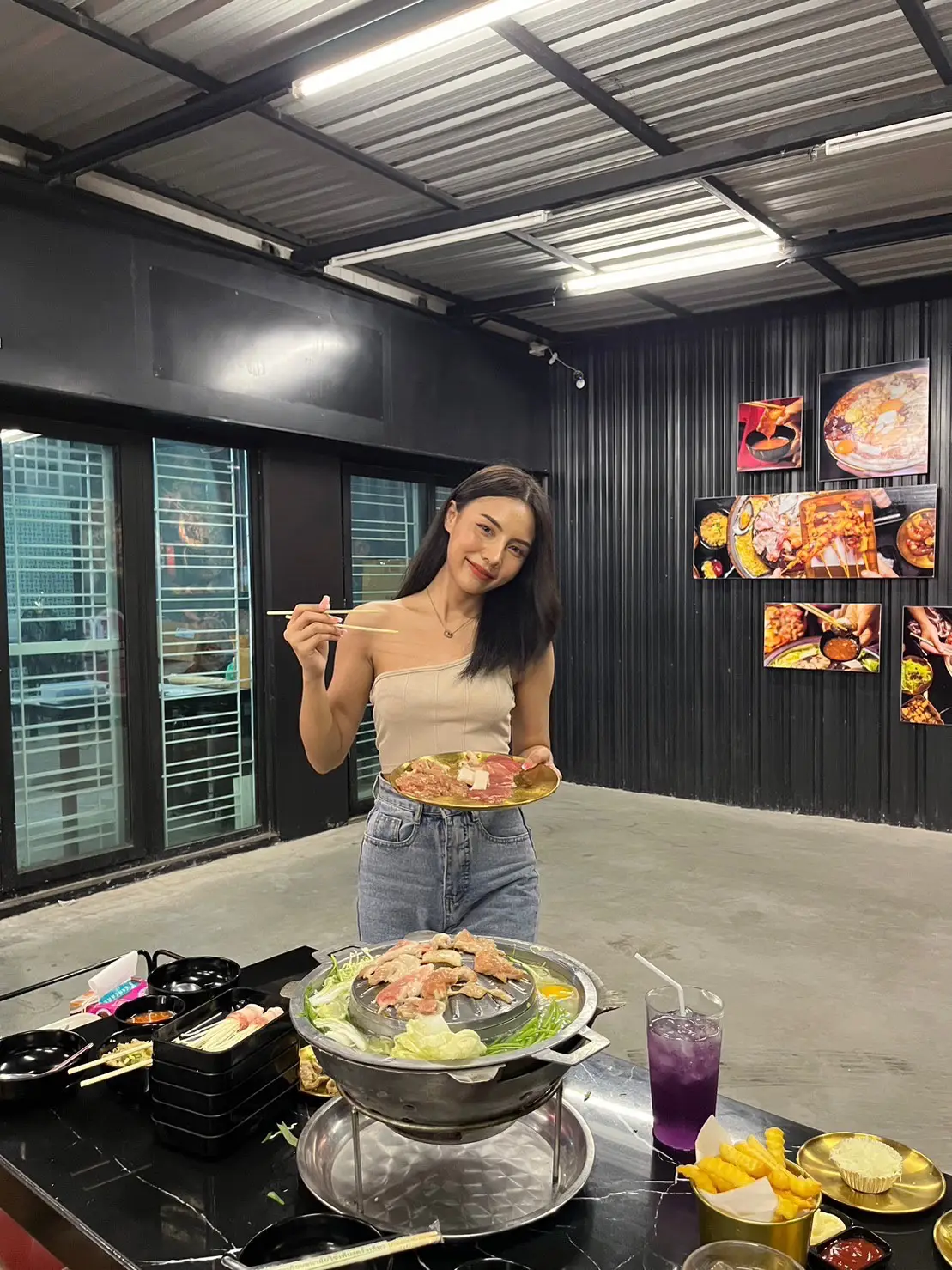 หมูกระทะบุฟเฟต์ไม่อั้น 3 ใบแดงมีทอน 💸 | แกลเลอรีที่โพสต์โดย baiyok | Lemon8