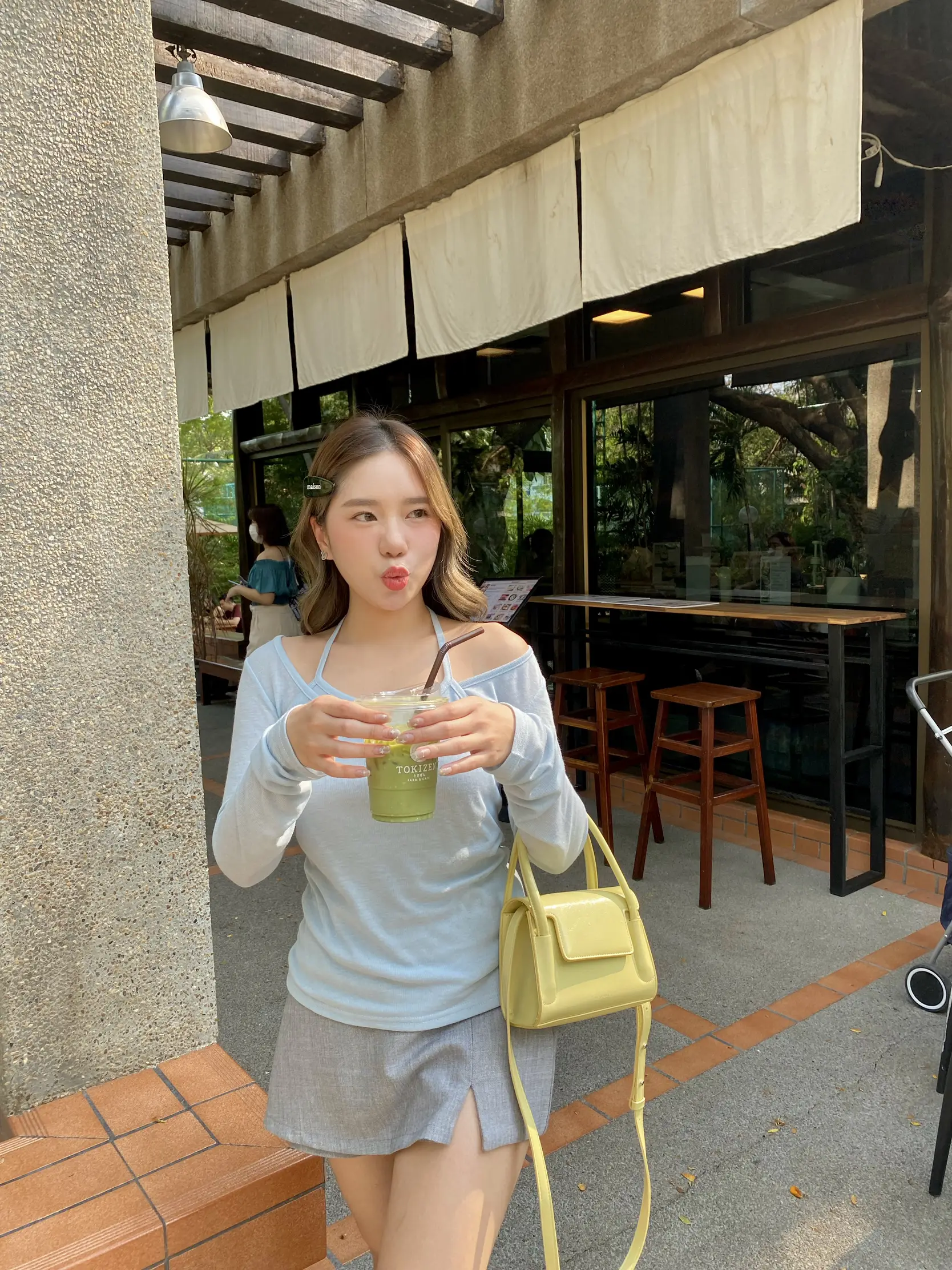 ootd ไปเที่ยวช่วงสงกรานต์🫧🦋 | แกลเลอรีที่โพสต์โดย ployphanr | Lemon8