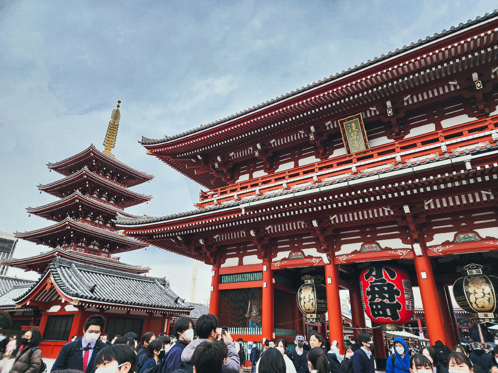 Sensoji Temple วัดโคมแดง จุดเช็กอินยอดฮิตในโตเกียว | แกลเลอรีที่โพสต์โดย Tripnapainai | Lemon8