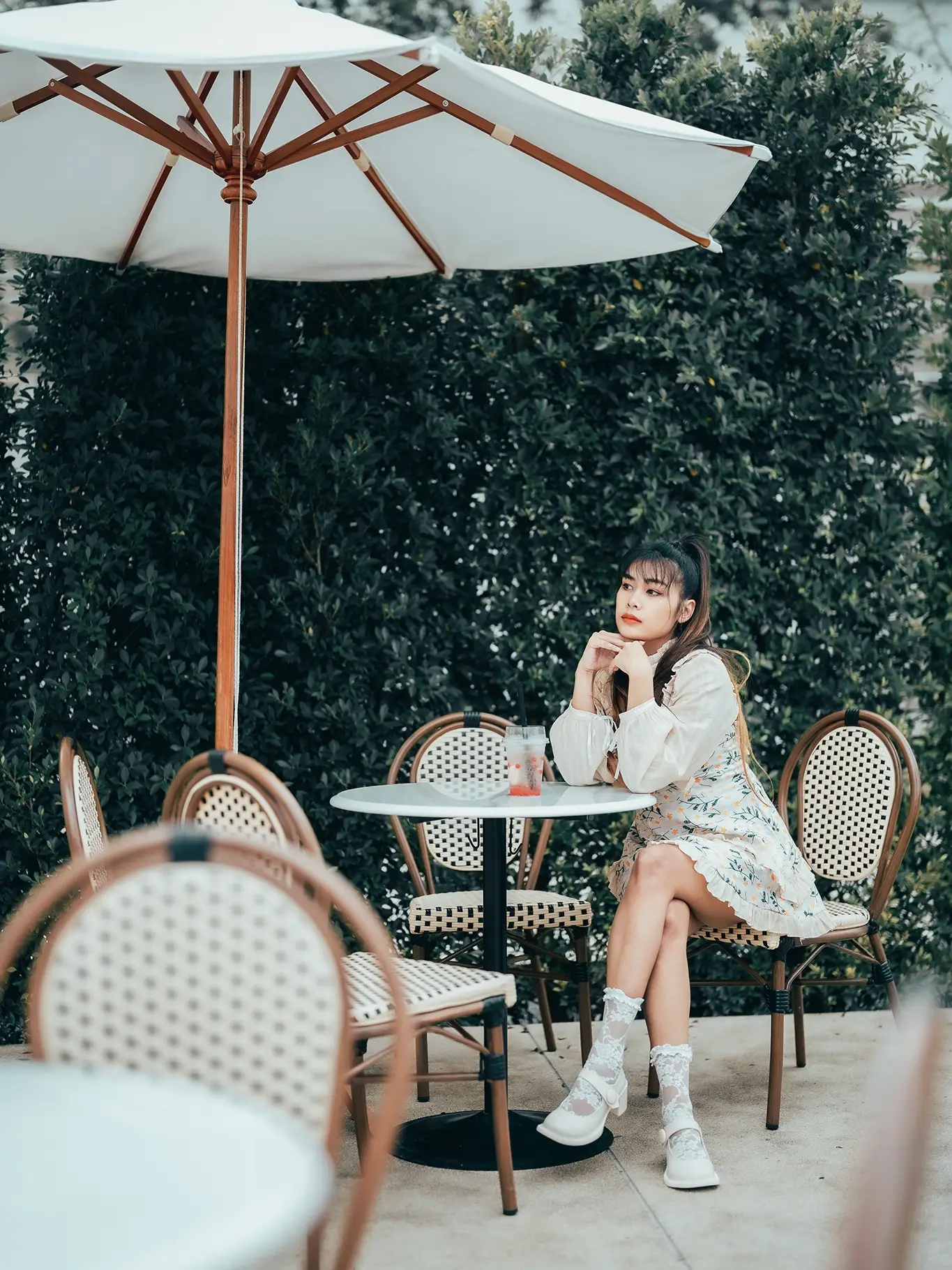 ไปเที่ยวฝรั่งเศสกัน อยู่ใกล้แค่ราชพฤกษ์💛 | แกลเลอรีที่โพสต์โดย Atreena | Lemon8