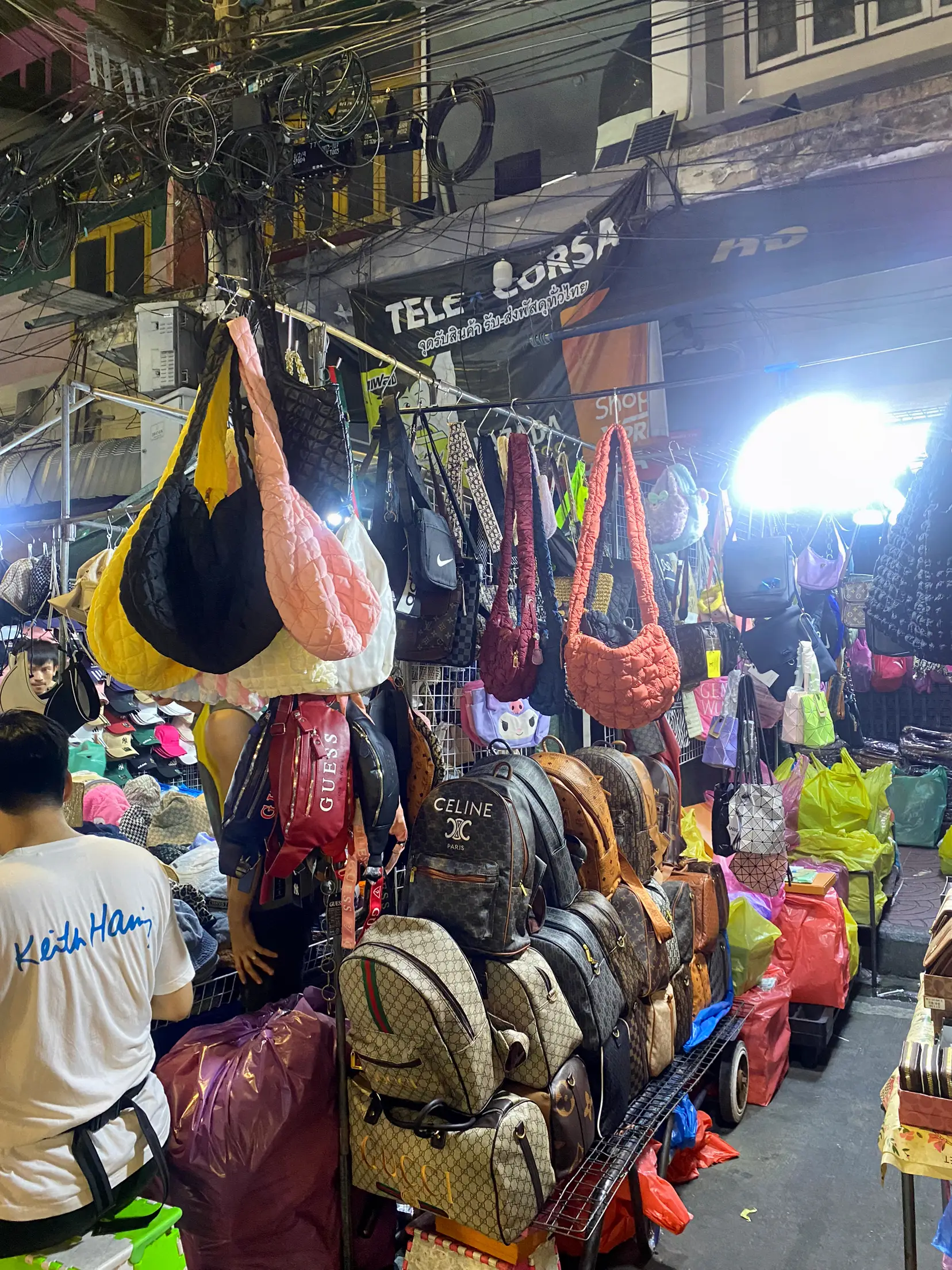 ตลาดสำเพ็งตอนเที่ยงคืน 2023 ของเยอะมากกก | แกลเลอรีที่โพสต์โดย Nalanoey ...