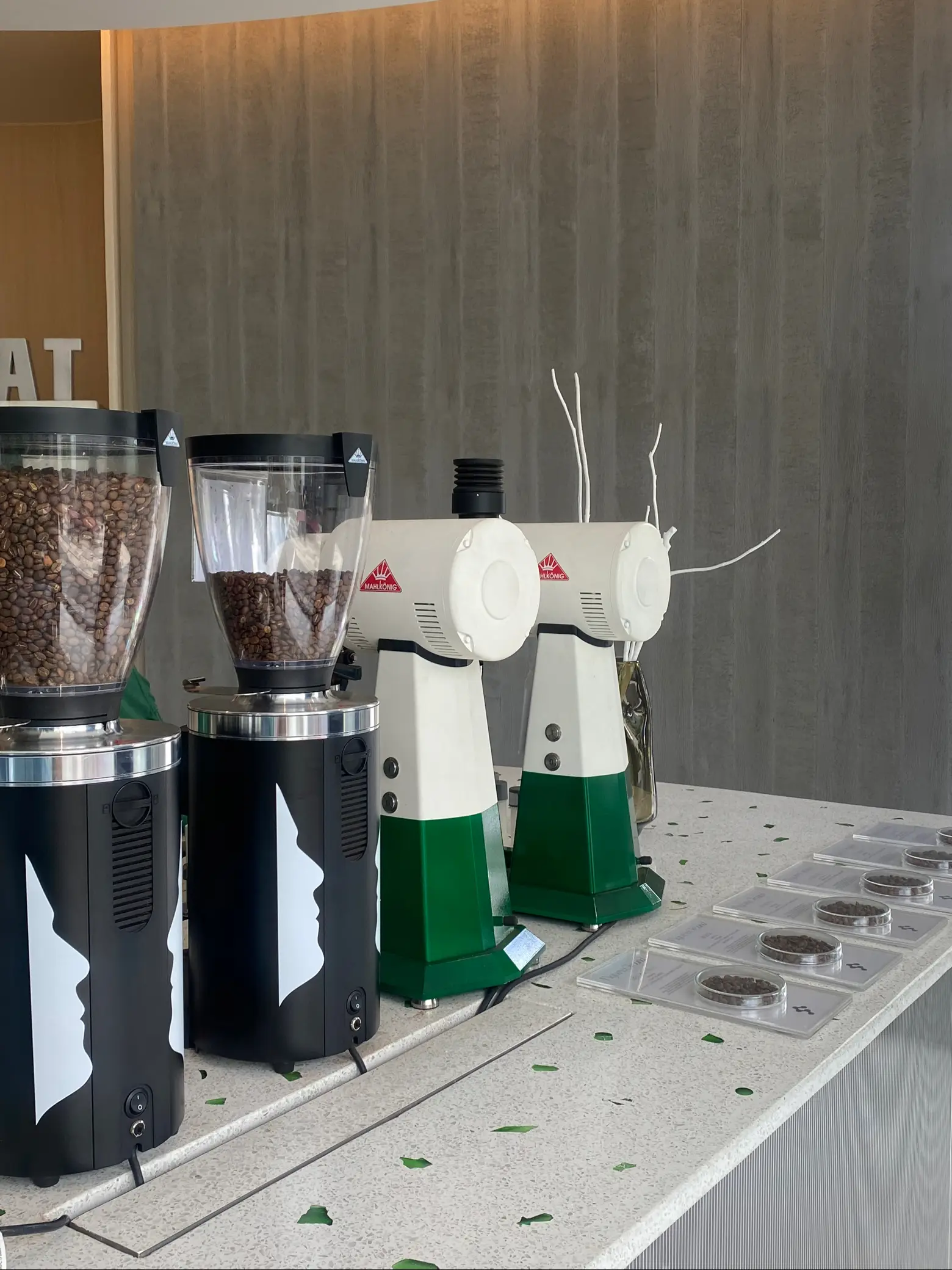 💚FigureGround Cafe - คาเฟ่ชิคๆย่านสุทธิสาร 🖤 | แกลเลอรีที่โพสต์โดย ...