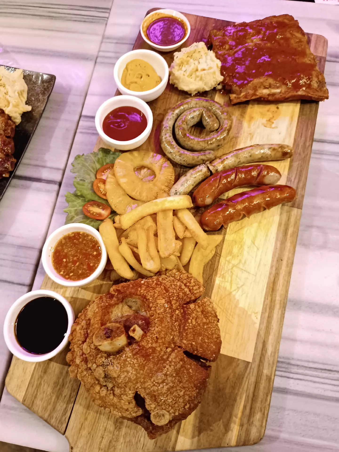 Hopf Addict Amata Chonburi 🍕🍾🍺 | แกลเลอรีที่โพสต์โดย Bammbie | Lemon8