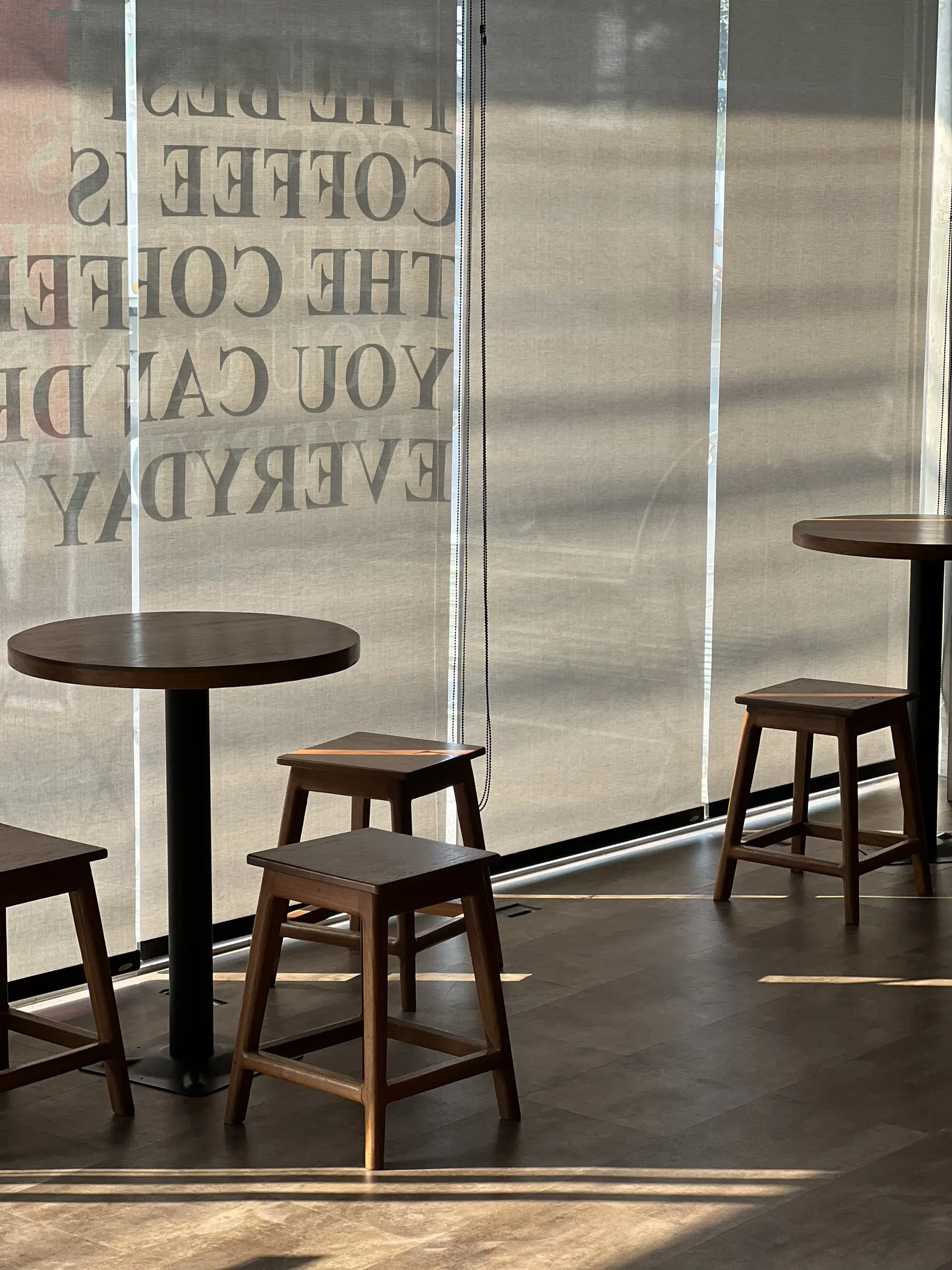 📍TEMP coffee - gallery - studio | แกลเลอรีที่โพสต์โดย 🤎 | Lemon8