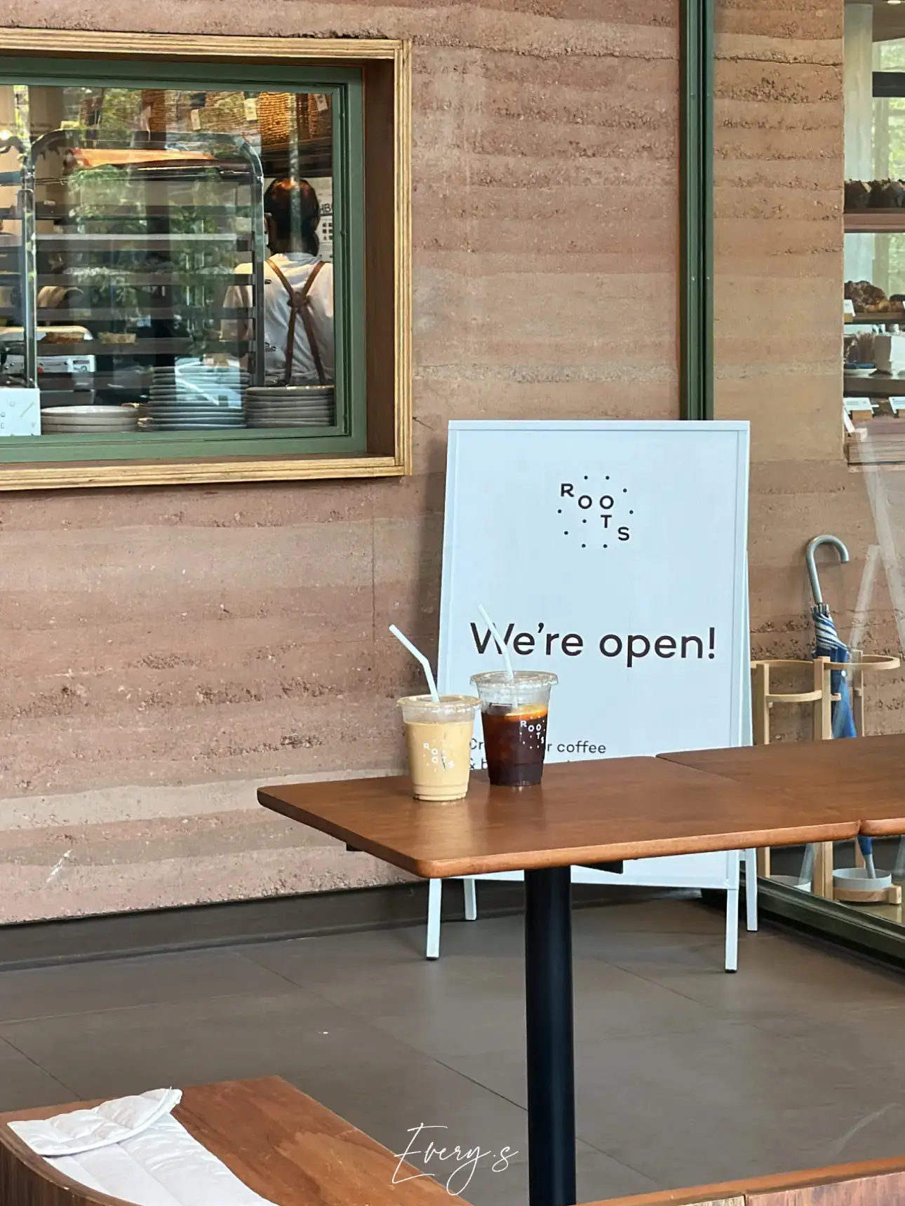 Roots ไม่ได้มีดีแค่กาแฟ!! | แกลเลอรีที่โพสต์โดย n.🤍 | Lemon8