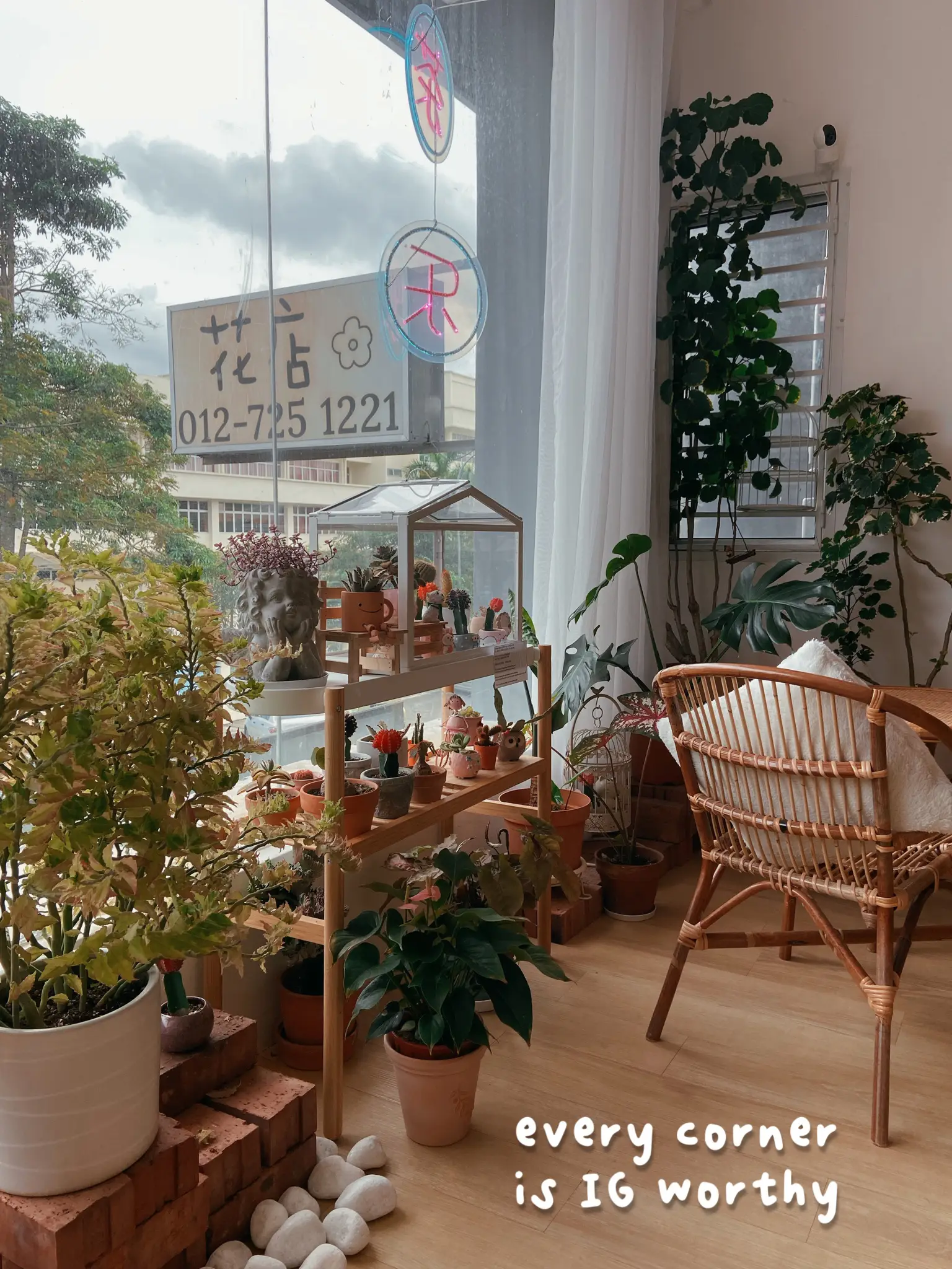 no more gatekeeping my secret hideout in JB 💐 | Gallery posted by ...