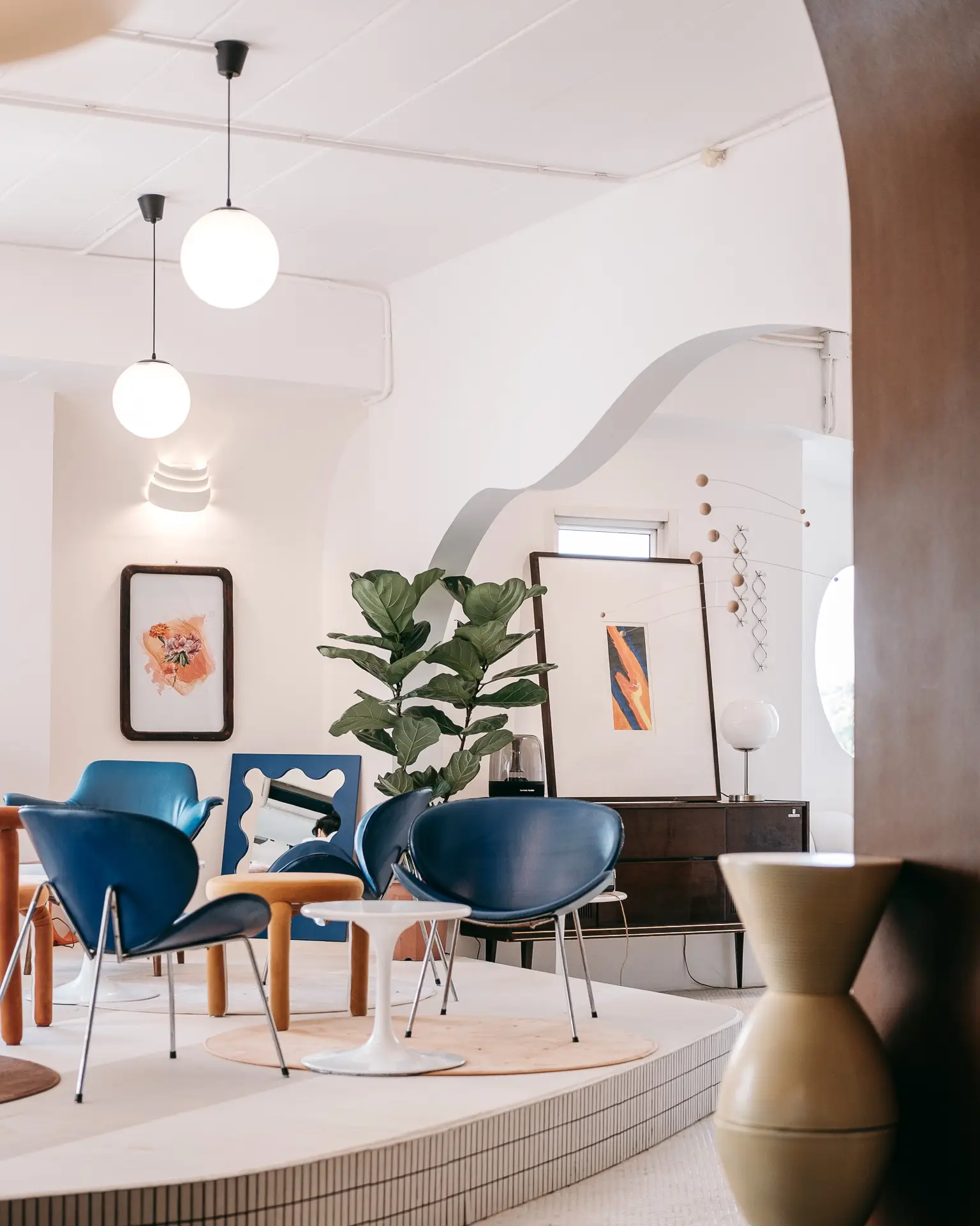 Elttil คาเฟ่ฟีลอาร์ตแกลเลอรีเปิดใหม่ย่านเอแบคบางนา | แกลเลอรีที่โพสต์ ...