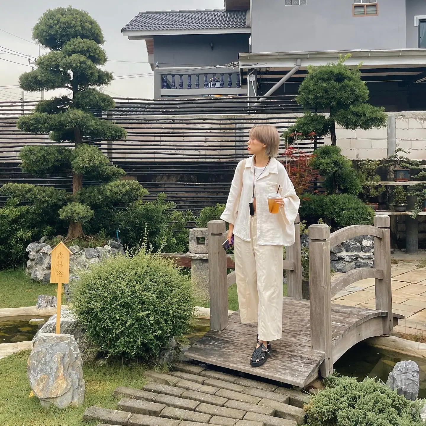 20 ไอเดียยอดนิยมเกี่ยวกับ แต่งตัวสไตล์muji ในปี 2024