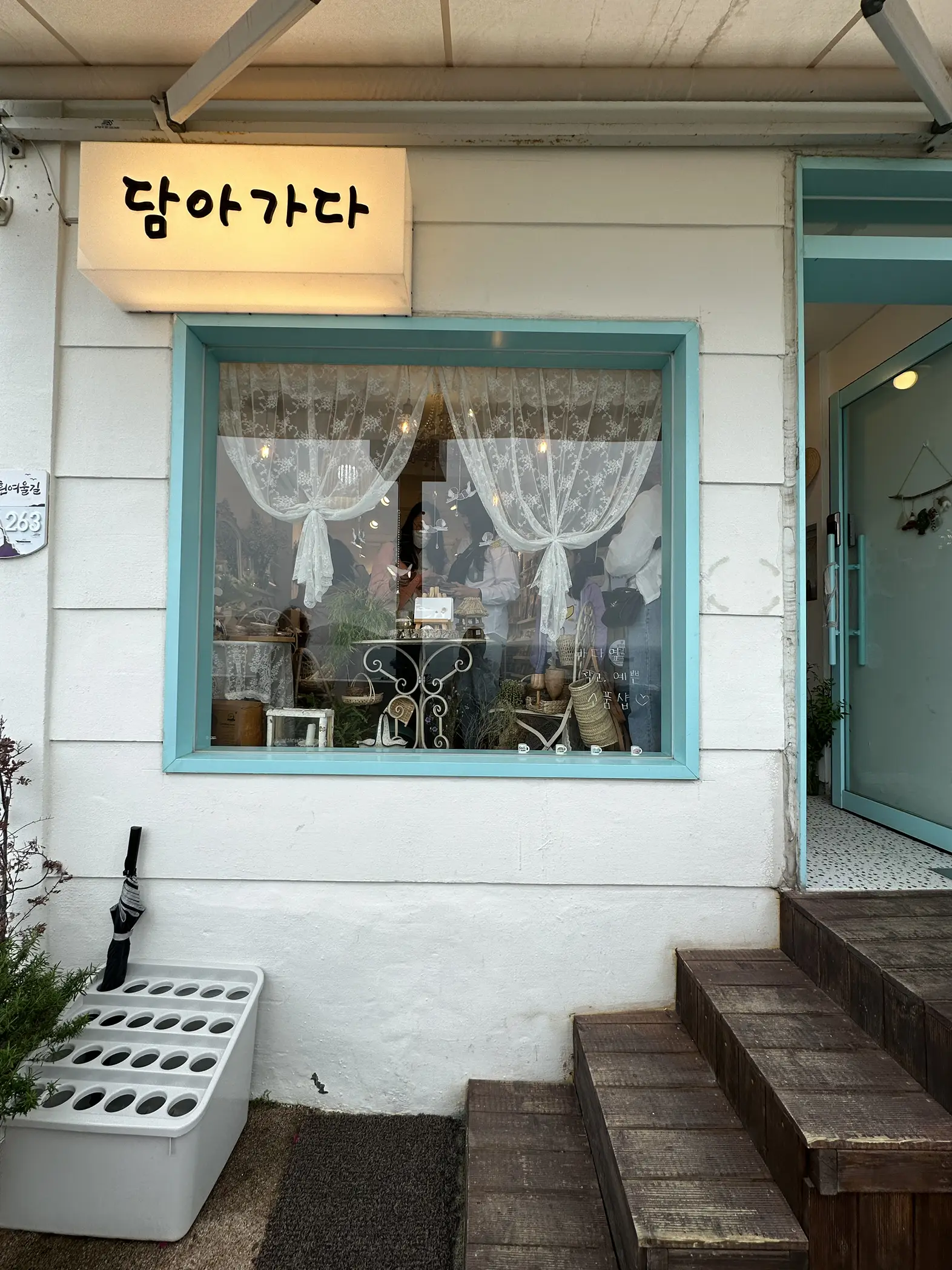 Hynyeoul Munhwa Maul White Yeoul Culture Village | Gallery posted by KKaew | Lemon8