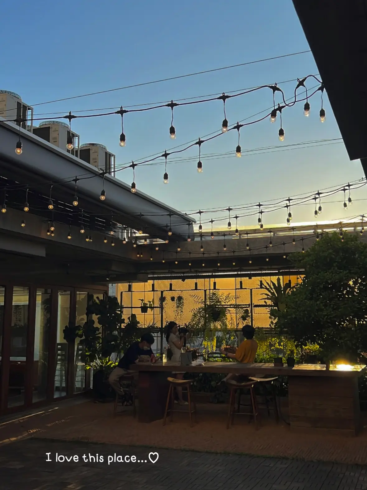 The Common Thonglor คอมมูแบบใหม่แบบสับใจกลางทองหล่อ🥂💸👀 | แกลเลอรีที่ ...