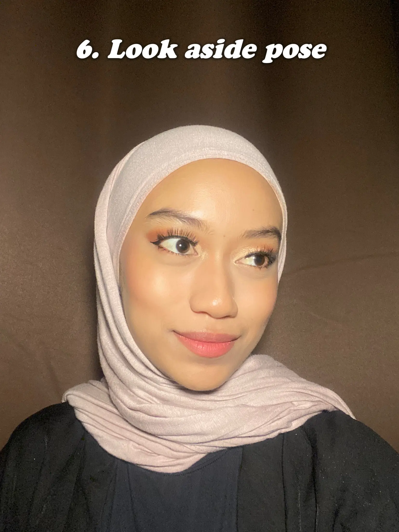 Raya selfie pose ideas | แกลเลอรีที่โพสต์โดย Zuhaira Nasrin | Lemon8