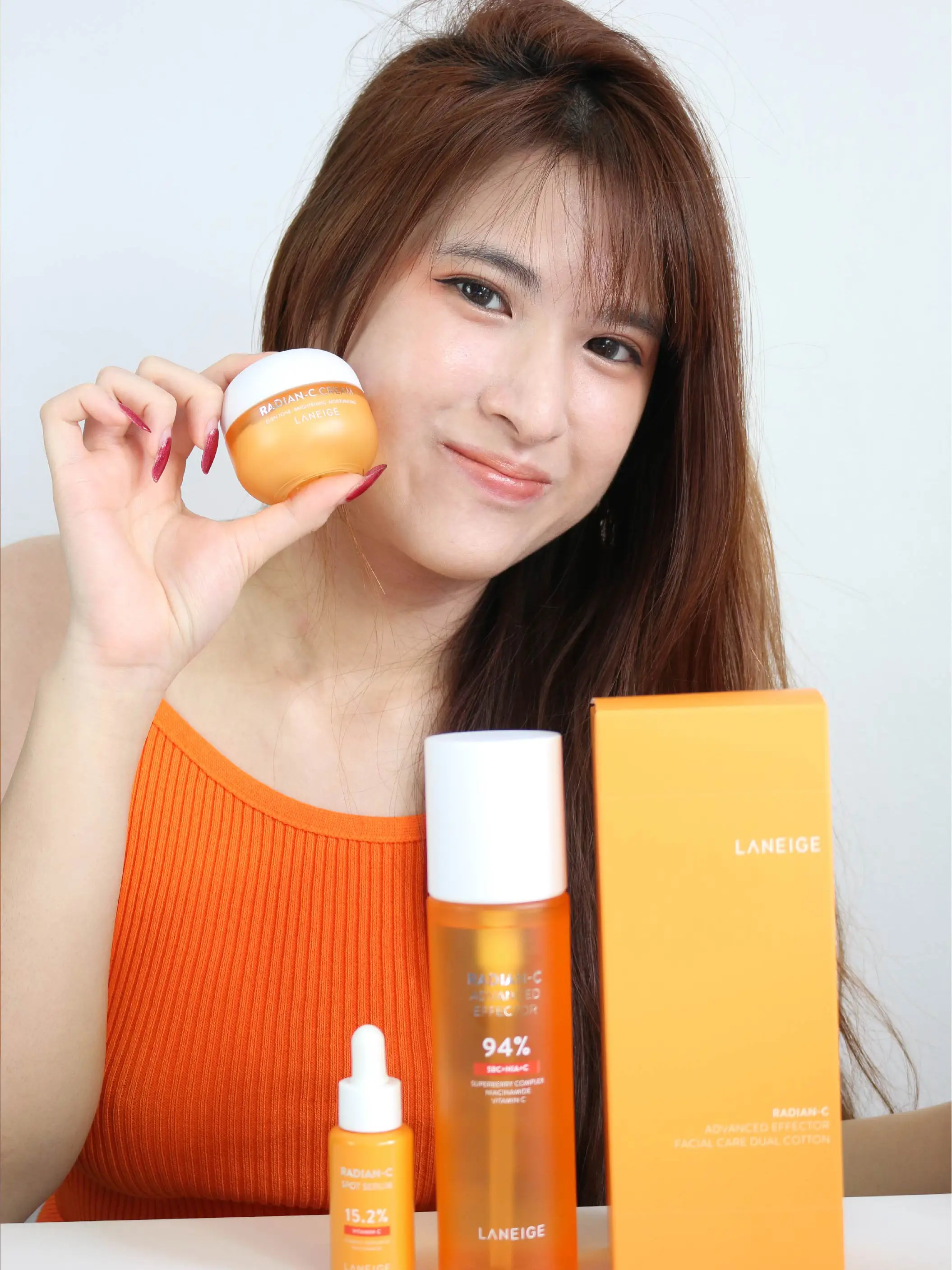 น้องใหม่จาก Laneige Radian-C เซ็ตรูทีนหน้าใส🧡 | แกลเลอรีที่โพสต์โดย cinearism💀 | Lemon8