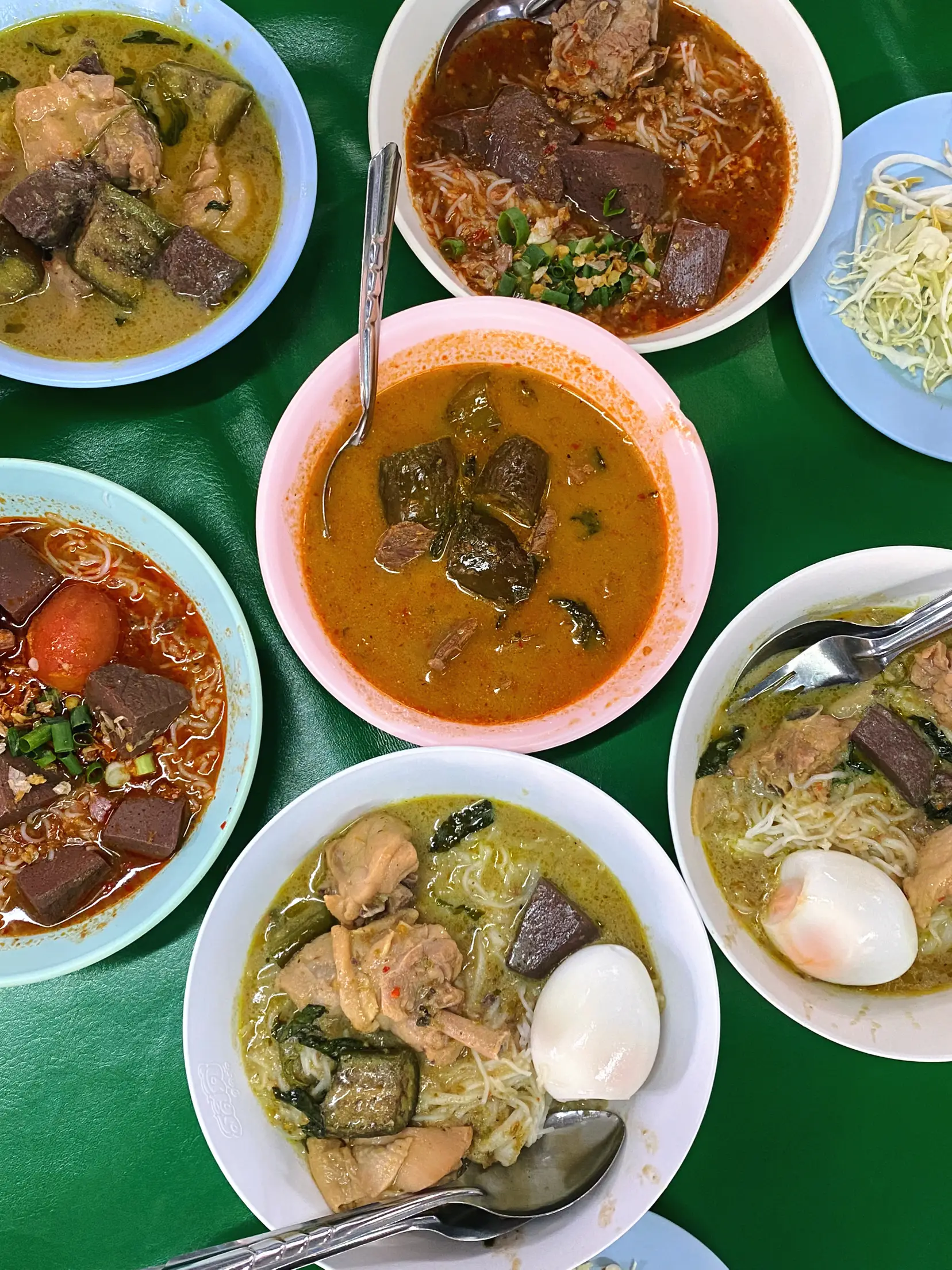 ขนมจีนร้านเด็ดย่านเชียงใหม่ ⭐️ | แกลเลอรีที่โพสต์โดย Lhee_Rnd | Lemon8