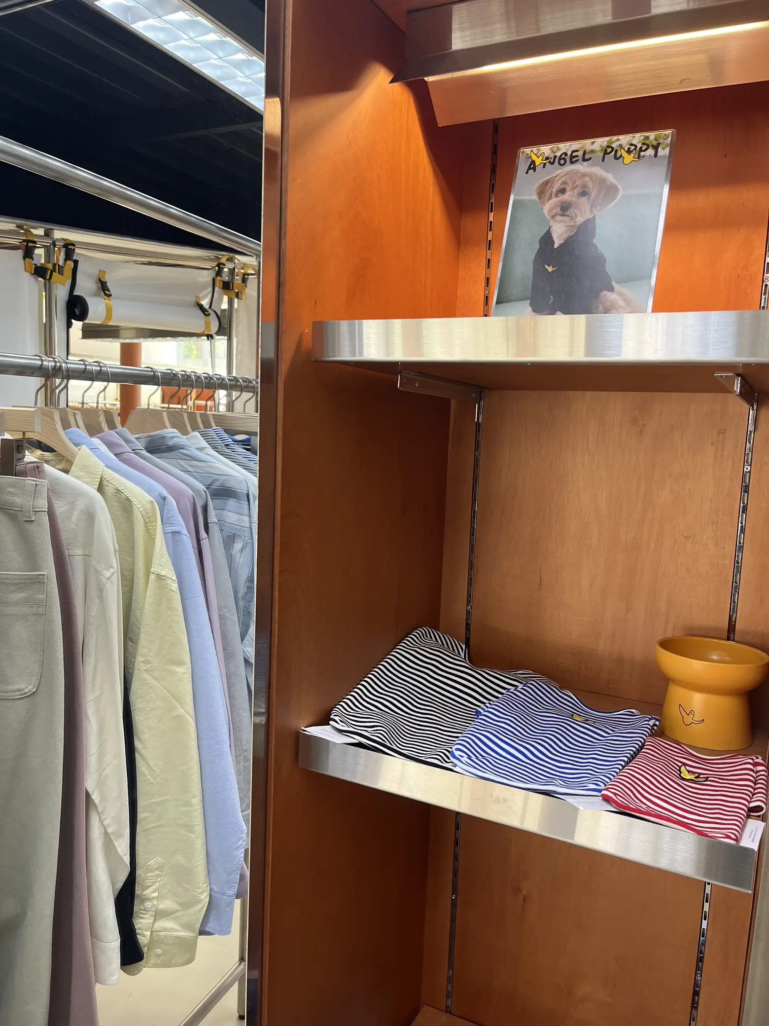 Trendy shop in Korea with a quirky logo 🫣 | Gallery posted by Nicole ☀️ ...