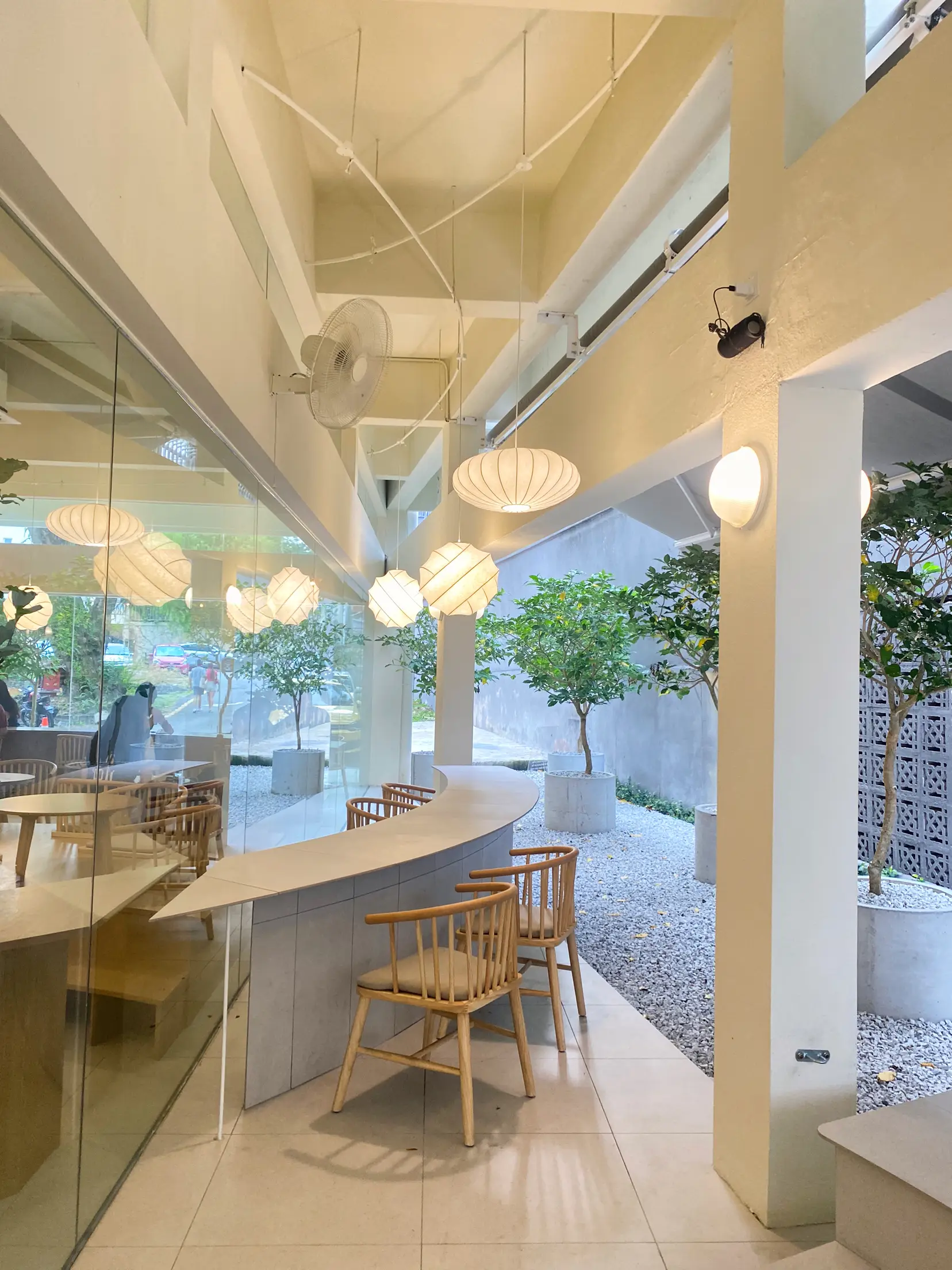 Airy and Aesthetic cafe in PJ ☁️ | แกลเลอรีที่โพสต์โดย 𓆩♡𓆪 | Lemon8