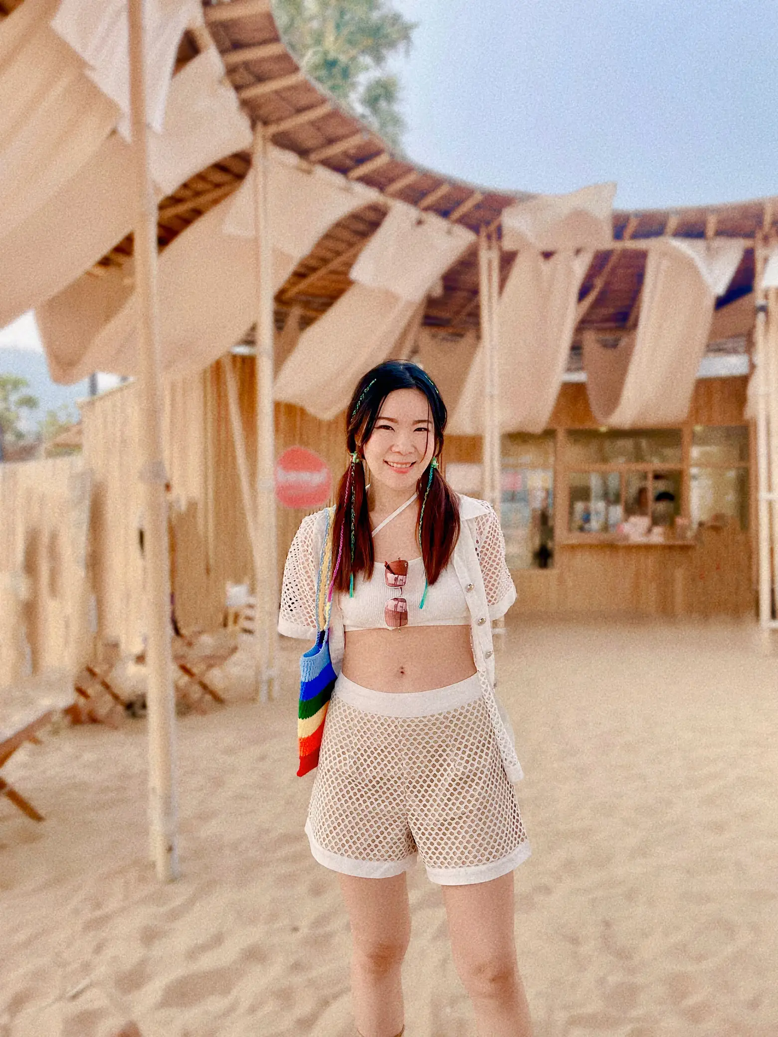 BAMP : Beach Camp & cafe 🌊 แต่งตัวไปคาเฟ่ติดทะเล | Khunoiloilが投稿したフォトブック | Lemon8