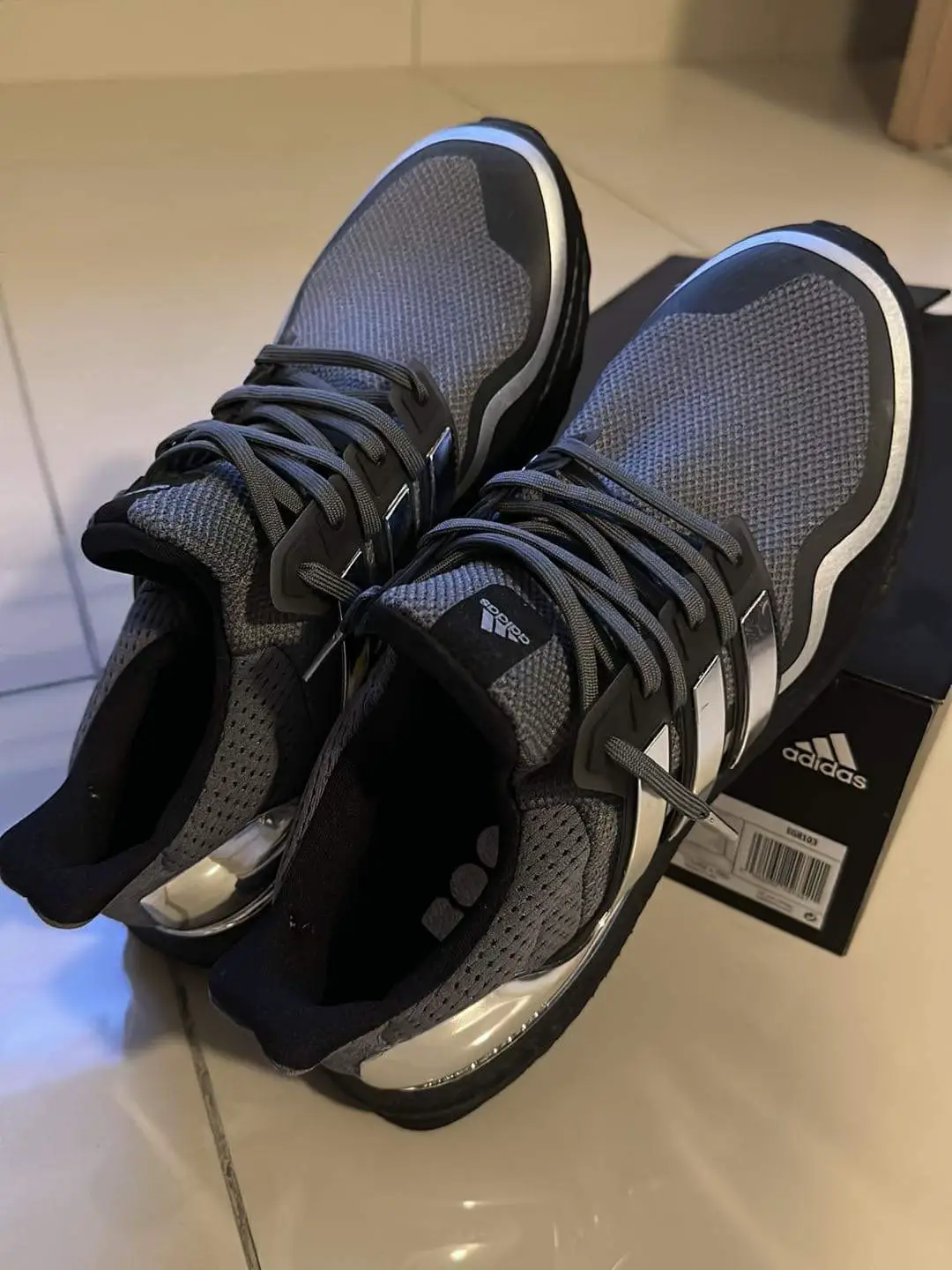 Preloved UltraBoost MTL Rm450 | Galeri disiarkan oleh Stephy Lee | Lemon8