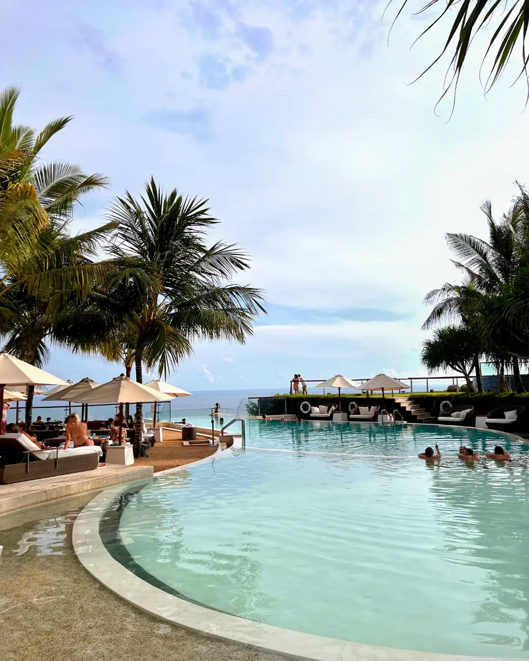 Oneeighty Day Club, The Edge Bali | แกลเลอรีที่โพสต์โดย CuriousTraveler ...