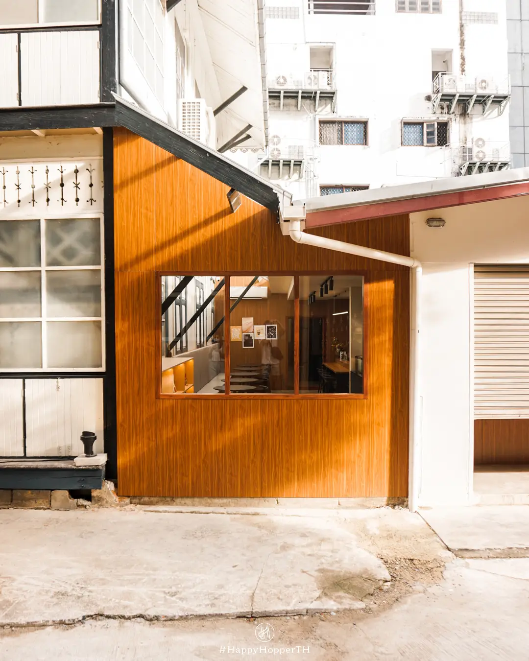 Morr Barr Sathorn Bkk 📍 ถนนนราธิวาส ซอย 15-17 🥂 | แกลเลอรีที่โพสต์โดย ...