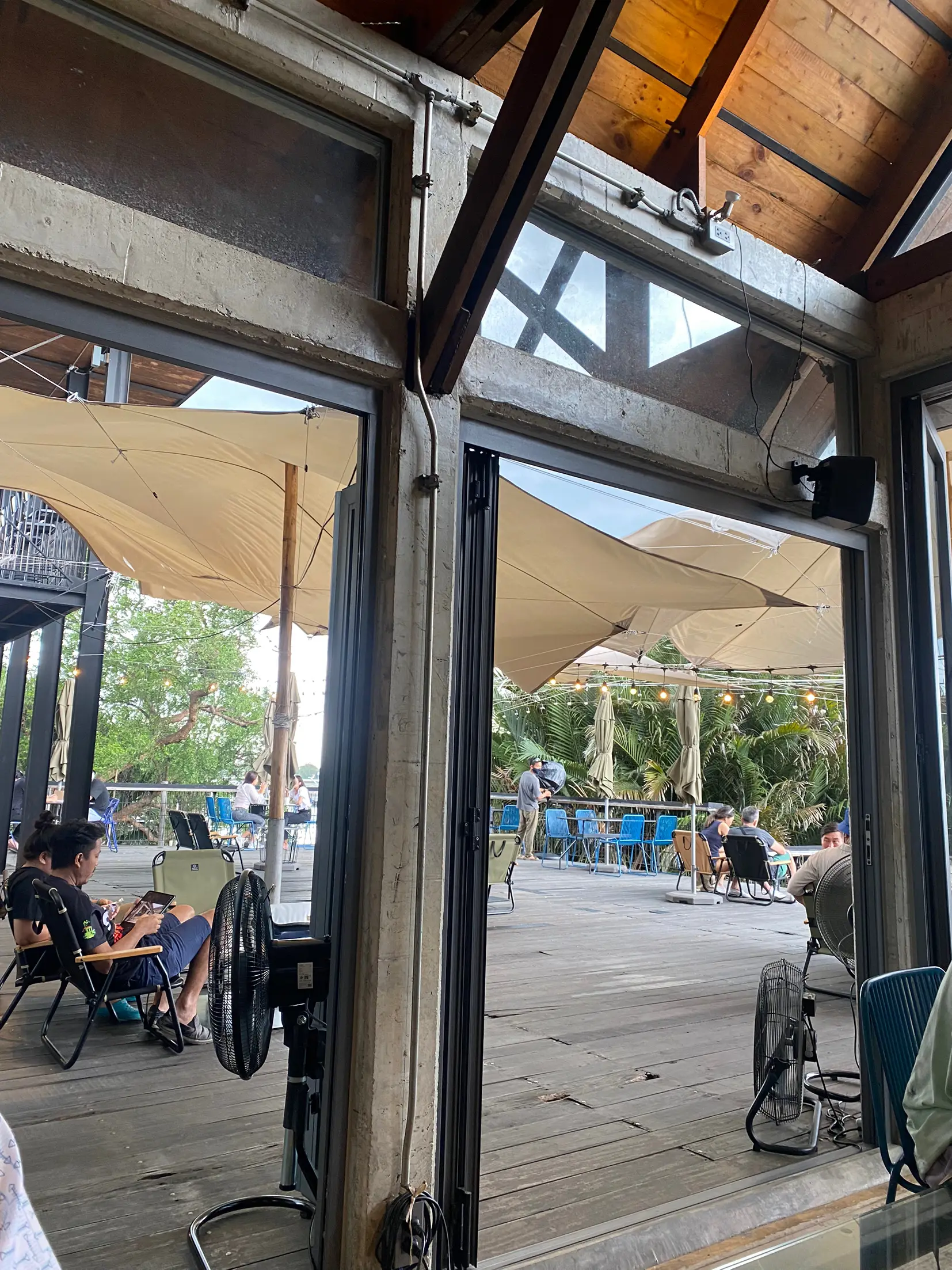 Hiddenwoods คาเฟ่ลับที่ไม่ลับ บางกระเจ้า | แกลเลอรีที่โพสต์โดย Jaegun | Lemon8