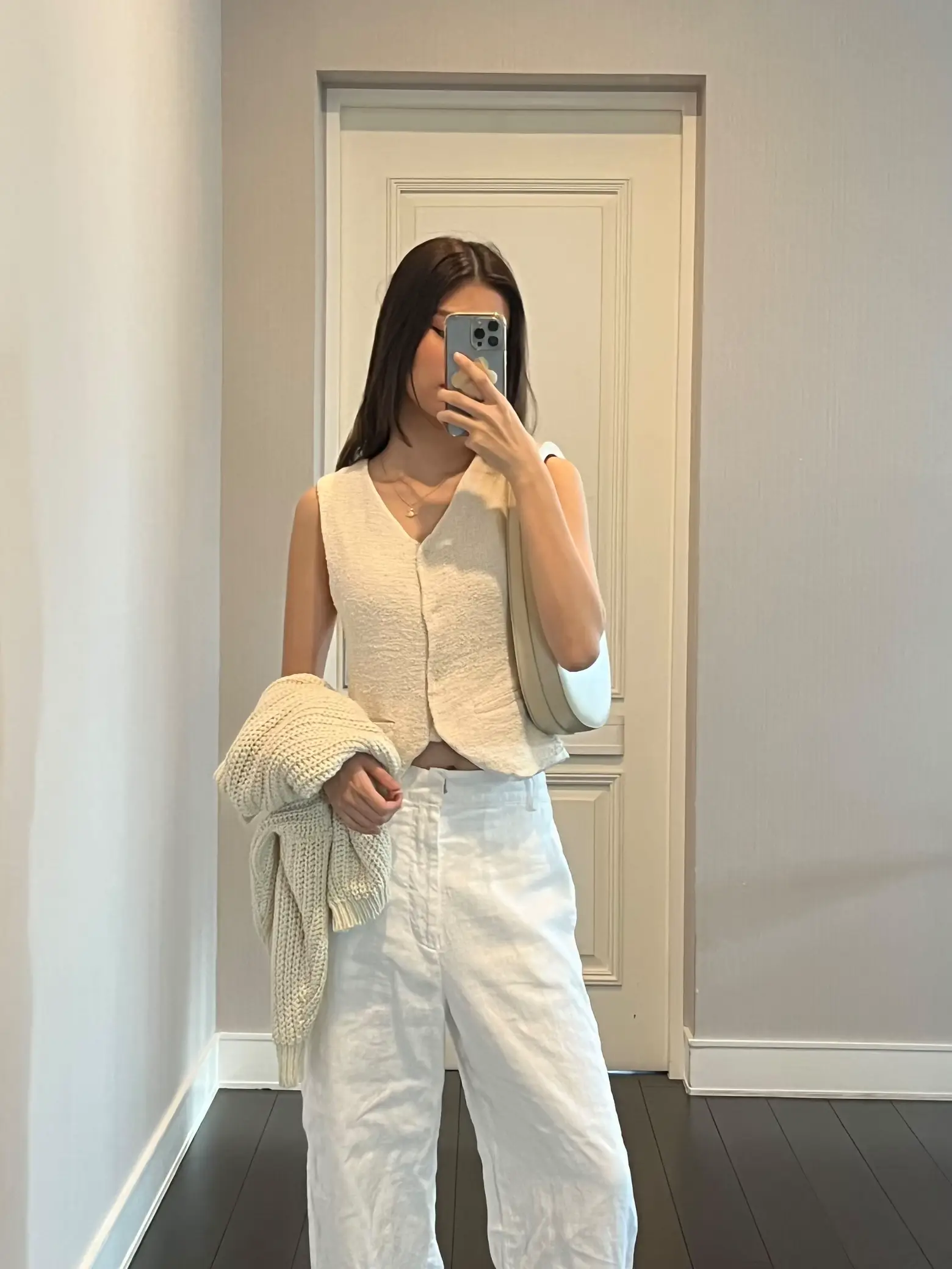 office ootds! แจกไอเดียแต่งตัวไปออฟฟิศยังไงไม่แก่ไม่น่าเบื่อ🤎 | แกลเลอ ...
