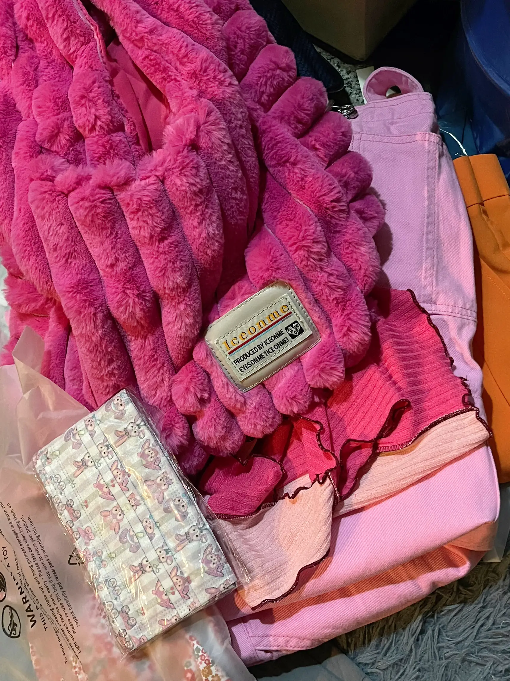 PINK OUTFIT IDEAS + แชร์พิกัด 🌸🌷💖 | แกลเลอรีที่โพสต์โดย np :•) | Lemon8