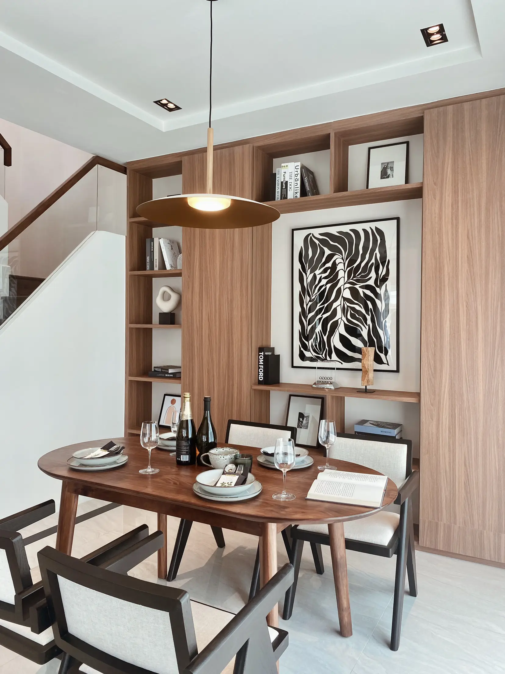 Home Tour | Table Arrangement for Luxury Dinner | Gallery posted by Ajareeaui | Lemon8