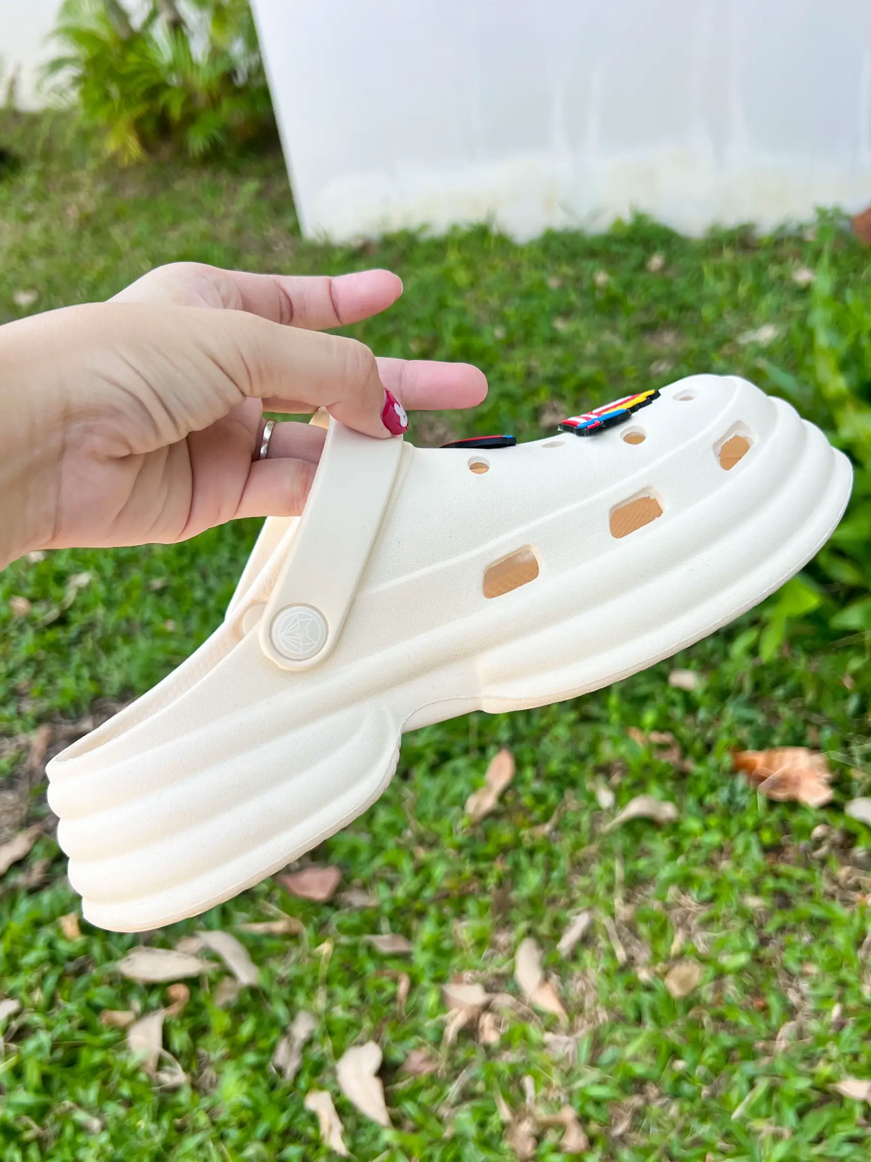 รองเท้า roving fox | แกลเลอรีที่โพสต์โดย บอกต่อ จ้าา | Lemon8