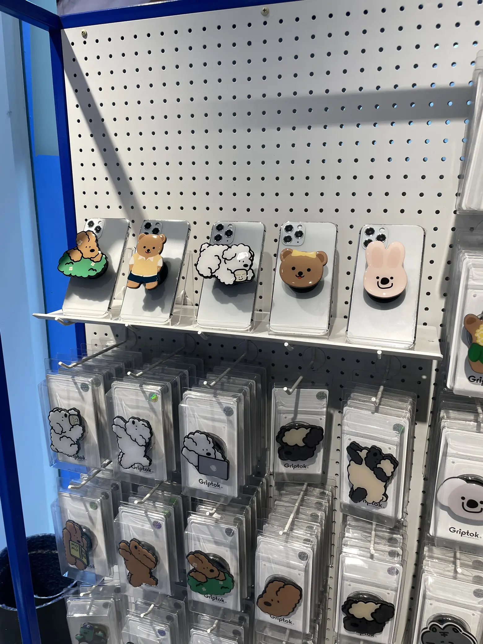 Griptok เกาหลี น่ารักไม่ไหว! 🇰🇷😳📱 | แกลเลอรีที่โพสต์โดย nasikarn | Lemon8