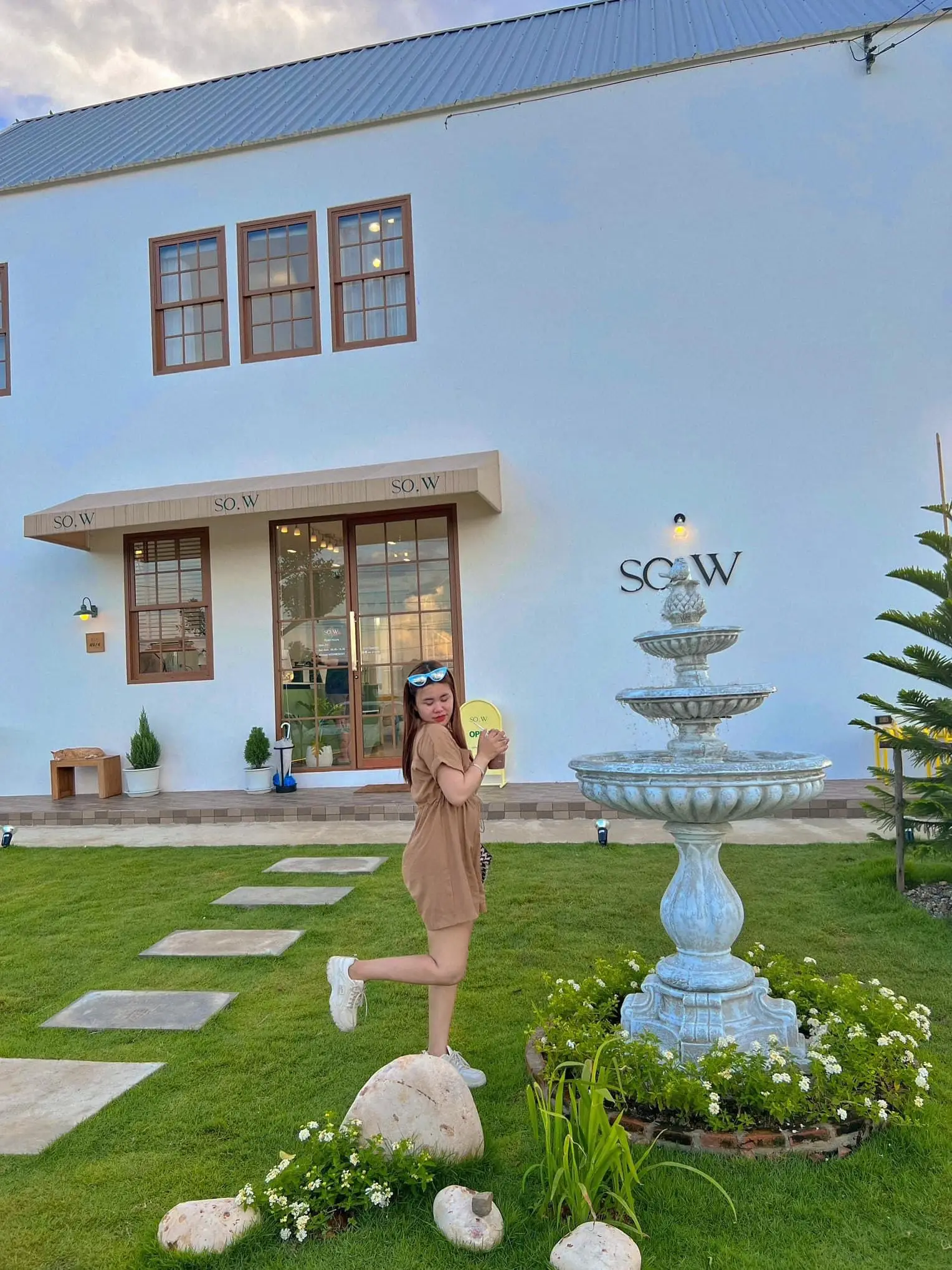 เทคนิคถ่ายรูป แกล้งๆเผลอ 🐱💐🛻 | แกลเลอรีที่โพสต์โดย 🛼 Ex.soice.xx3 | Lemon8