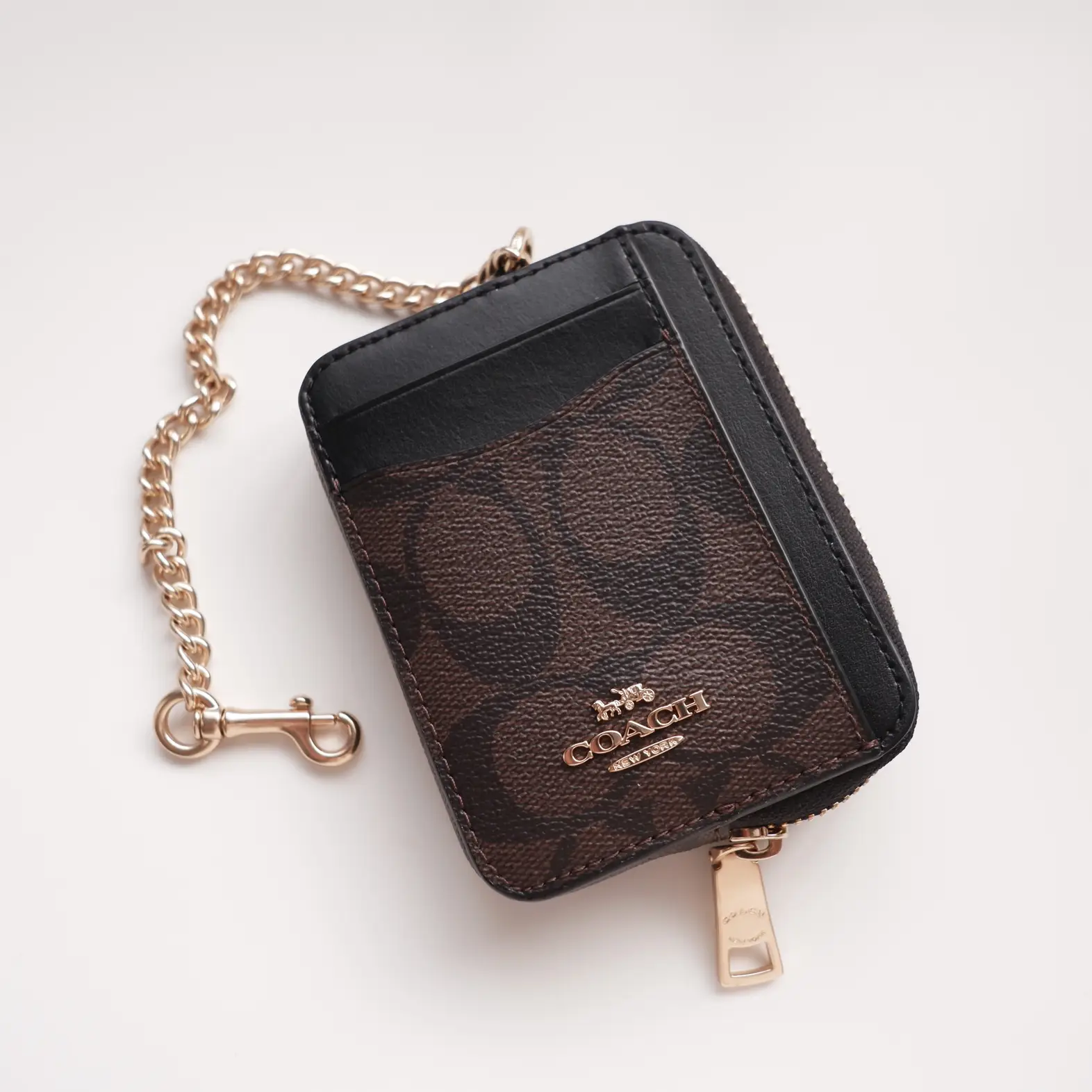 19 ไอเดียยอดนิยมเกี่ยวกับ Coach Card Case Zip ในปี 2024