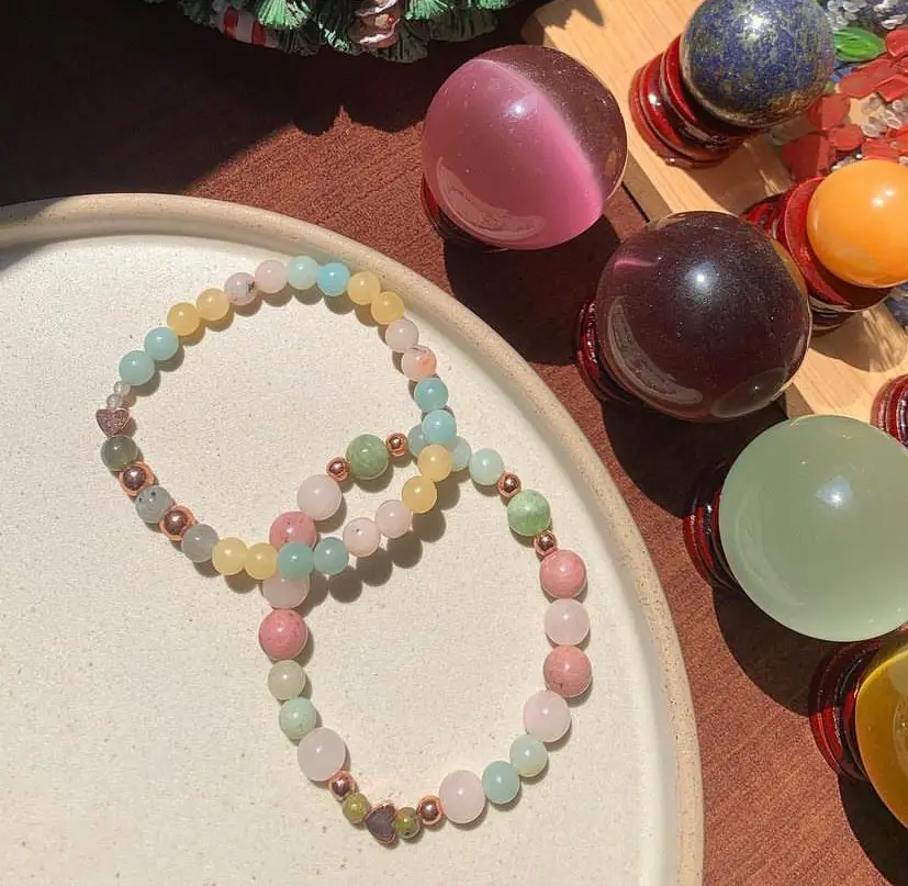 Mu line with eyebrows, pastel tone 🧸 🤏🏻 | Gallery posted by ...