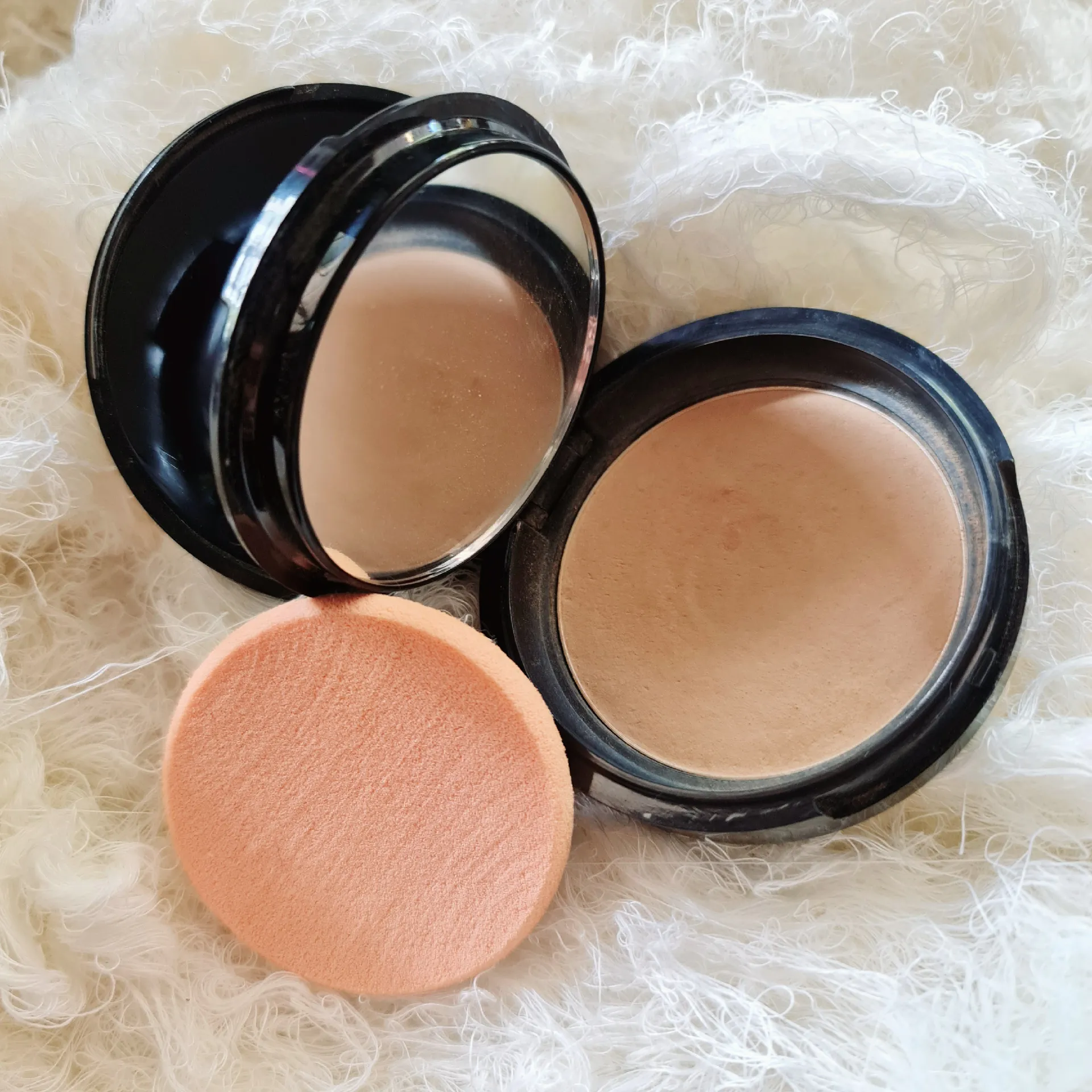 แป้ง Verena Envy Powder | แกลเลอรีที่โพสต์โดย janesushi | Lemon8