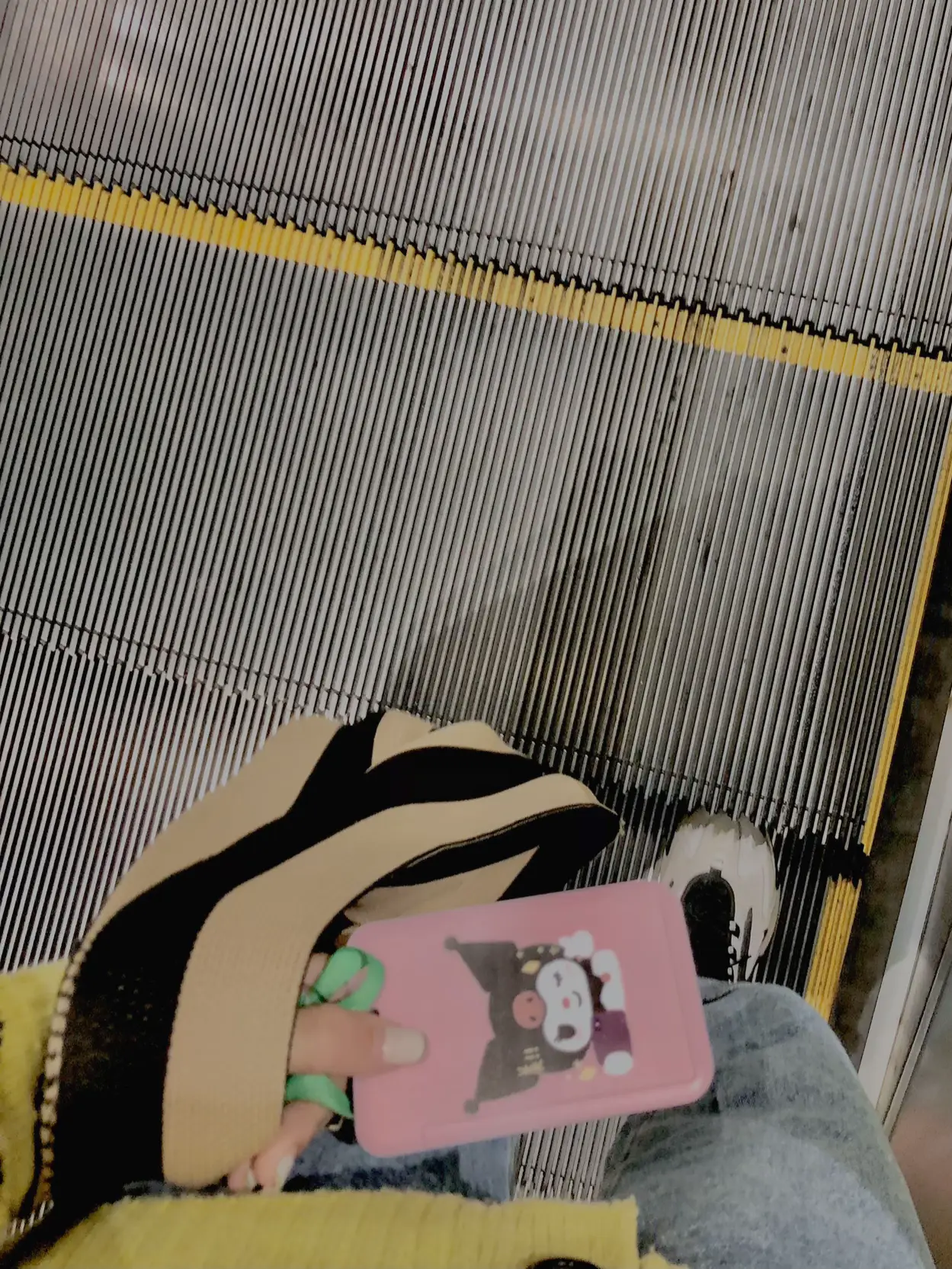 Friday events 🍂 | แกลเลอรีที่โพสต์โดย mer. | Lemon8