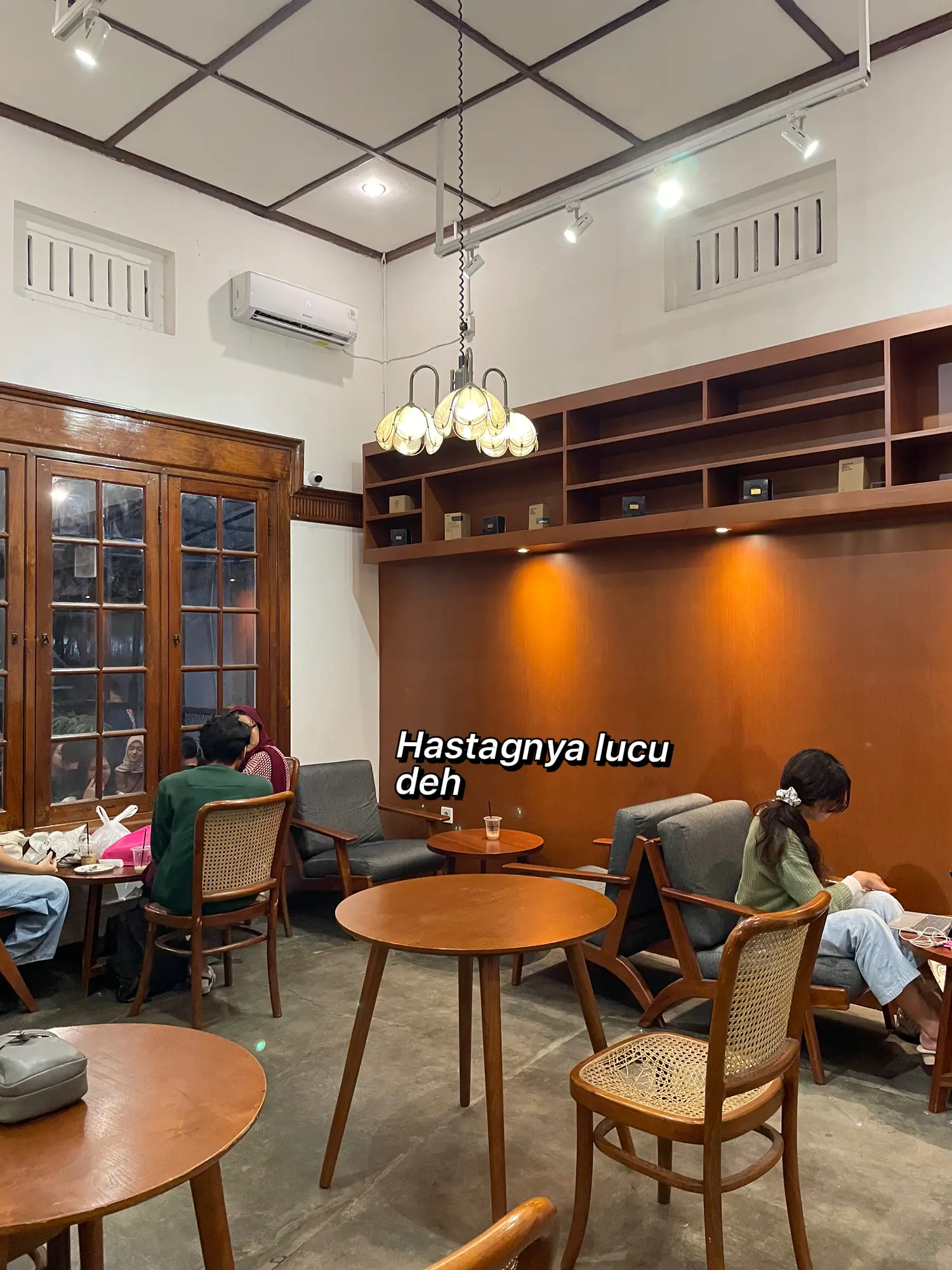 Rekomendasi Cafe di Bandung | Galeri diposting oleh Culinery.ku | Lemon8