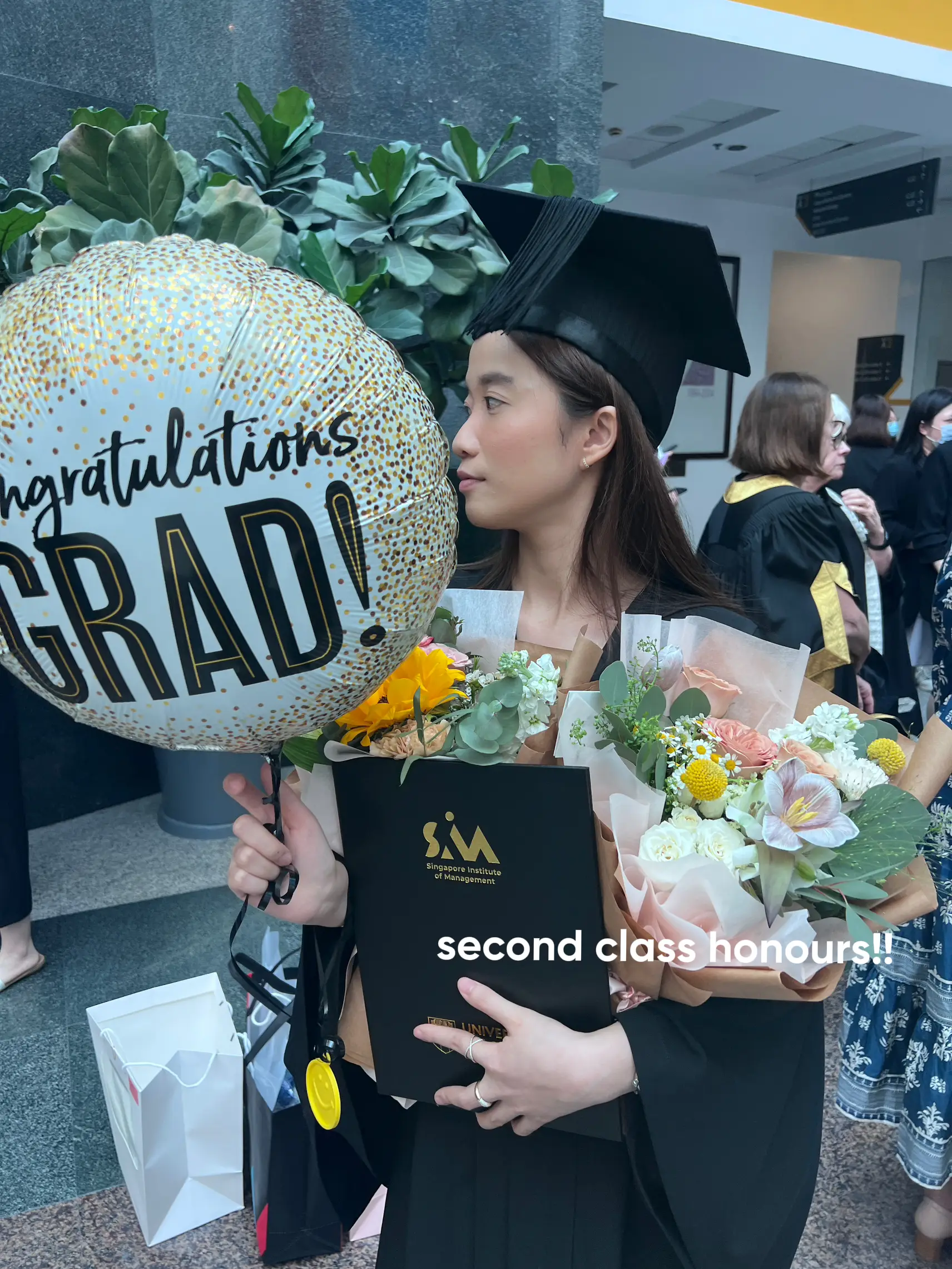 I GRADUATED!! OFFICIALLY 🤭 | Gallery posted by Felyn Tan | Lemon8