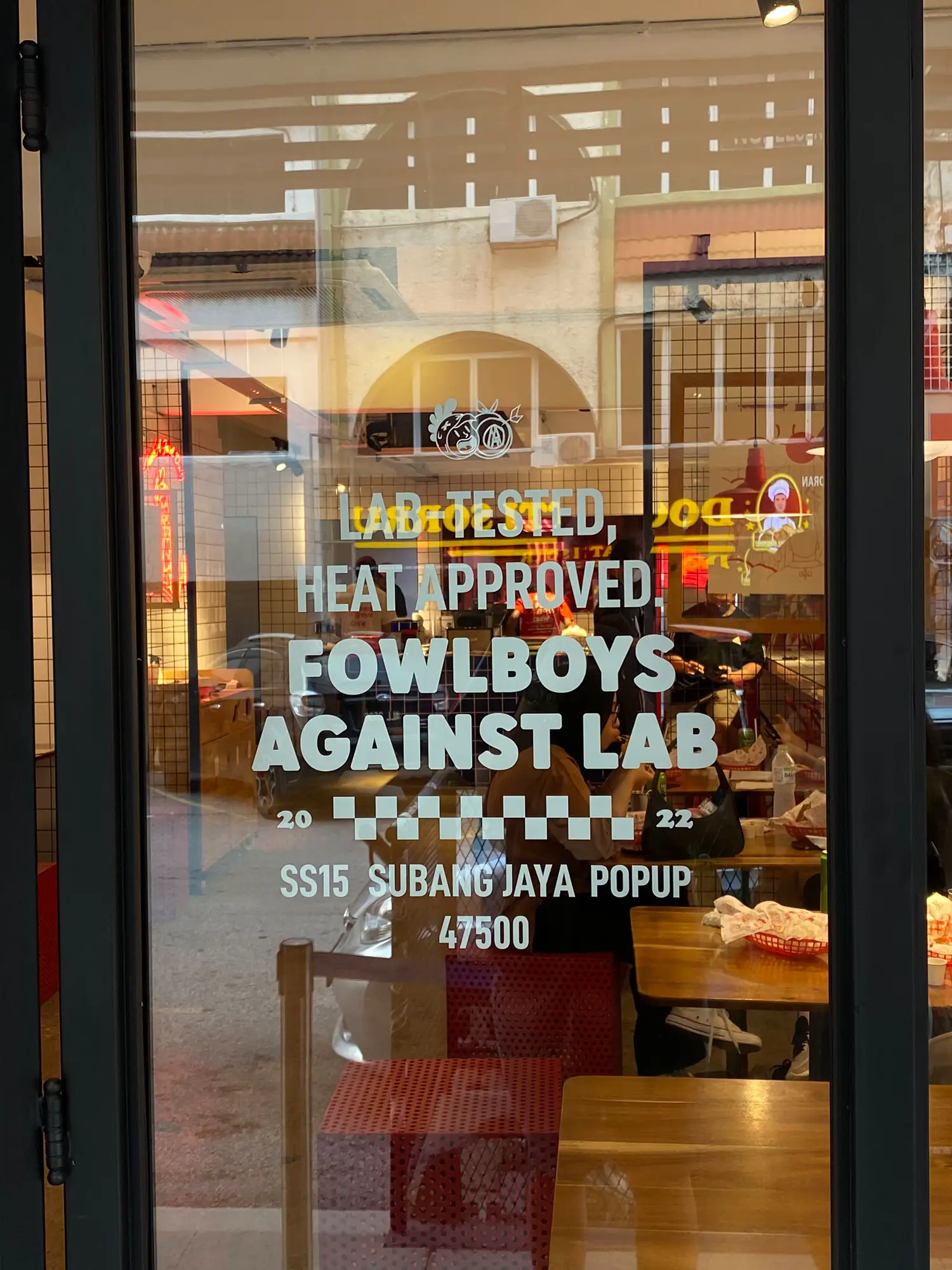 Spicy Chicken Sandwich in SS15 🥰 | Galeri disiarkan oleh ChoubyEats ...