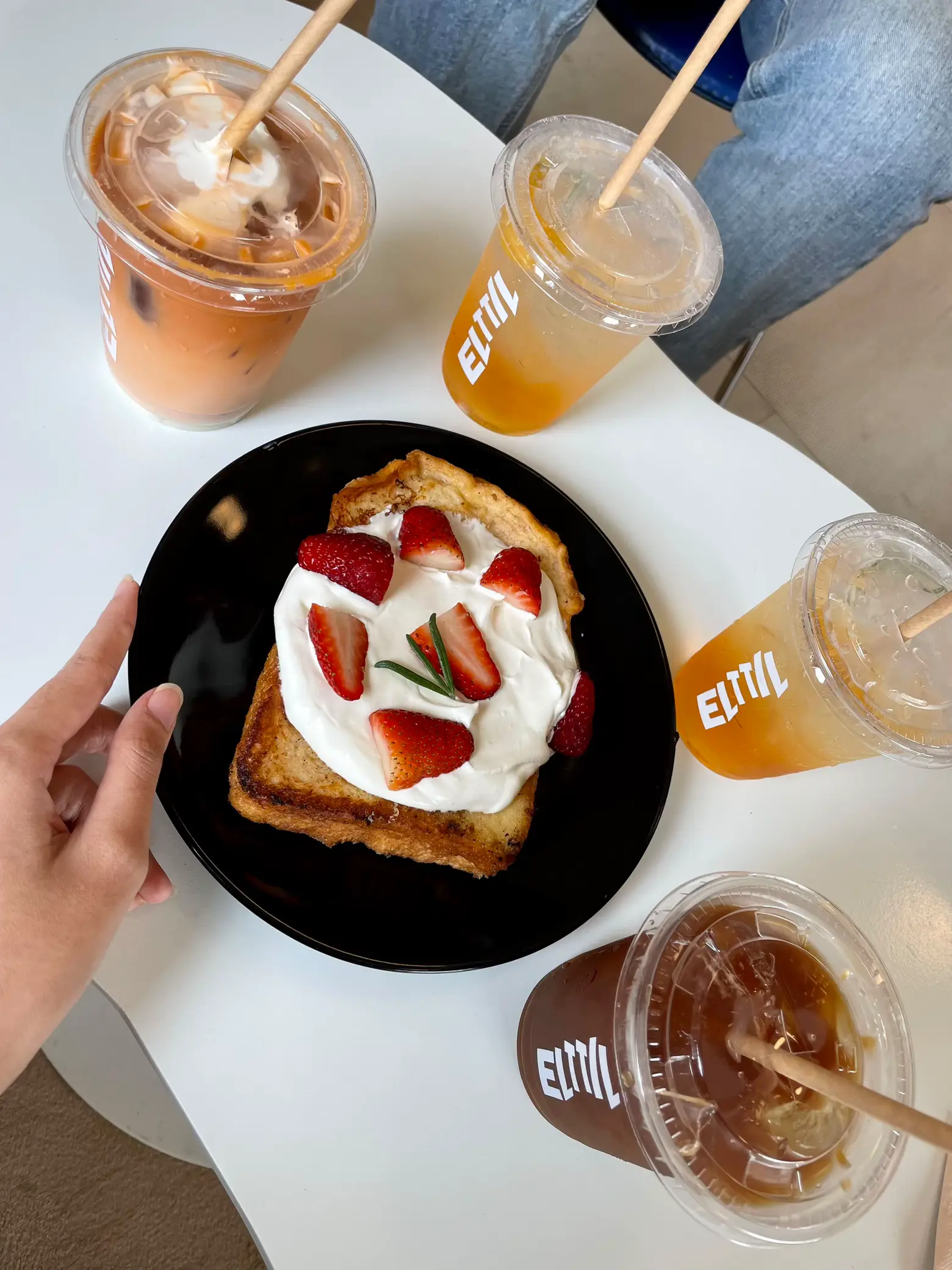 Elttil Cafe คาเฟ่ลับ(ที่ไม่ลับ)ย่านเอแบคบางนา 🖼️ | แกลเลอรีที่โพสต์โดย ...