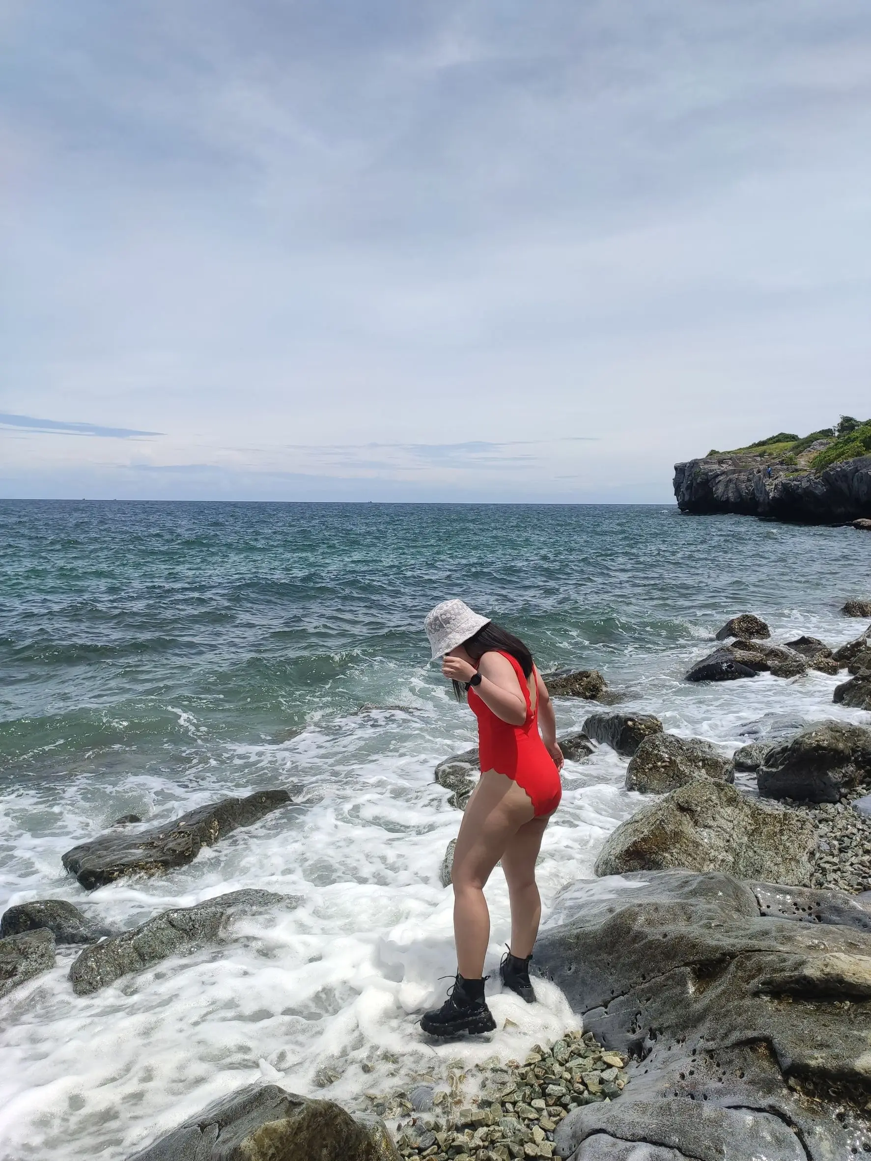 ถือวันพีชไปจี๊ดที่เกาะสีชัง 👙🩱 ️‍🔥 | แกลเลอรีที่โพสต์โดย Googgig🦋 | Lemon8