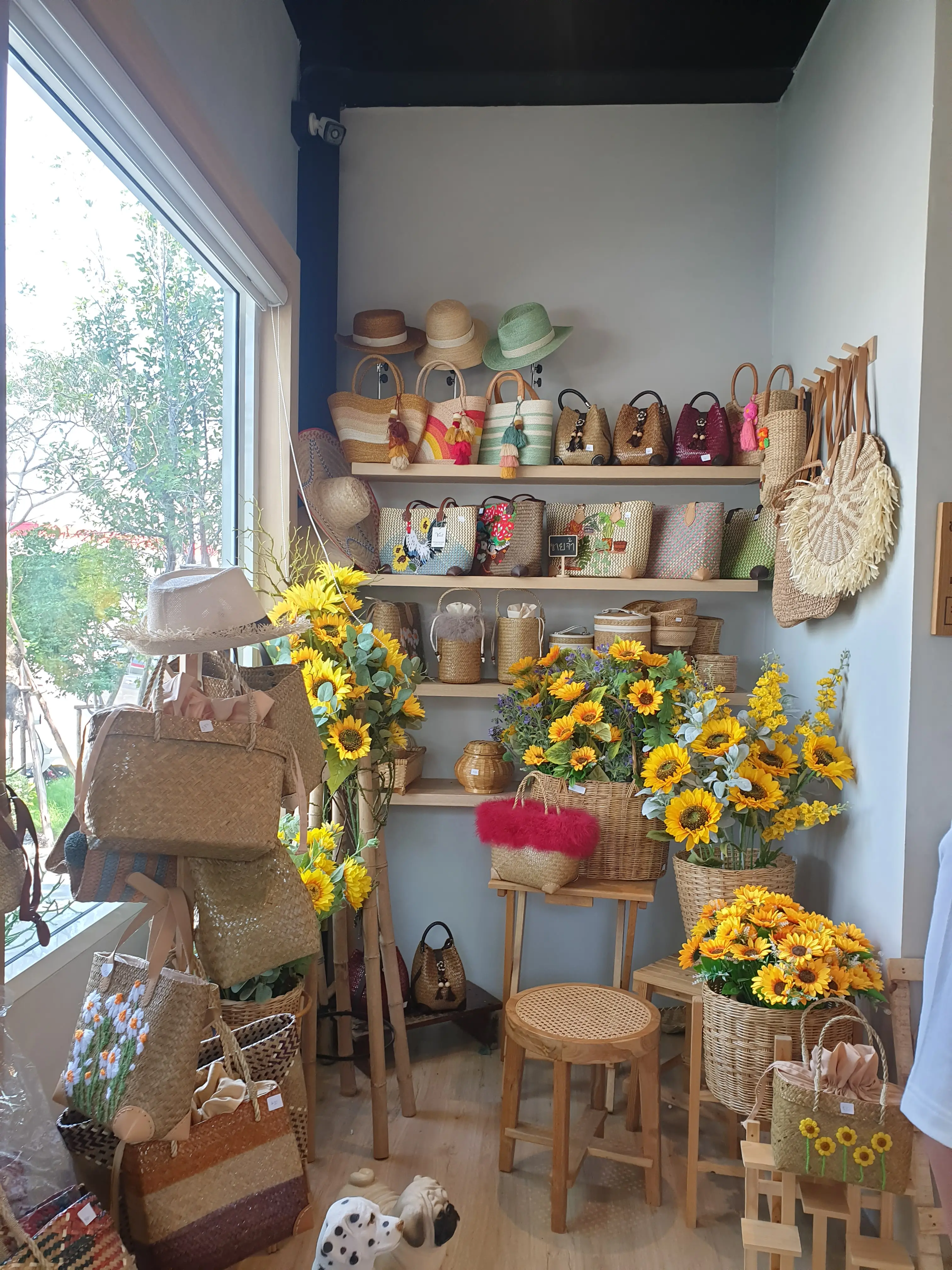 คาเฟ่ชานที่อยู่ในปั้ม | แกลเลอรีที่โพสต์โดย BuBee | Lemon8