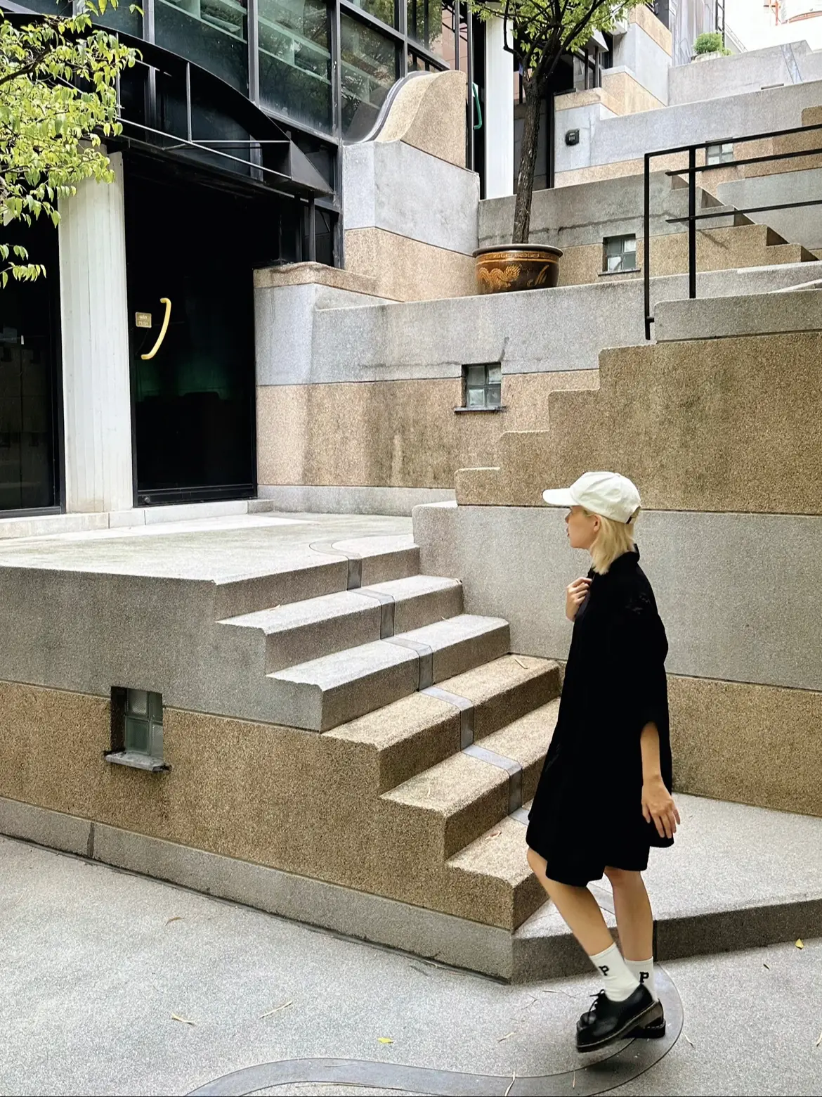 พิกัดถ่ายรูปฟิลเกาหลีใจกลางเมือง Baan Plan Cafe | แกลเลอรีที่โพสต์โดย ...