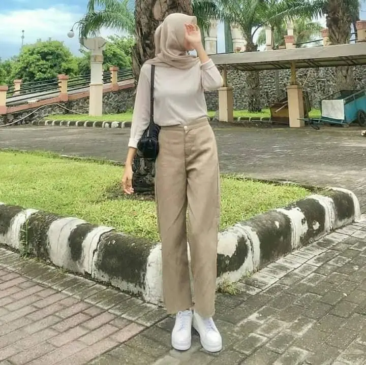 Ootd simple untuk cewe tinggi | Galeri diposting oleh Anthy Min Hoo | Lemon8