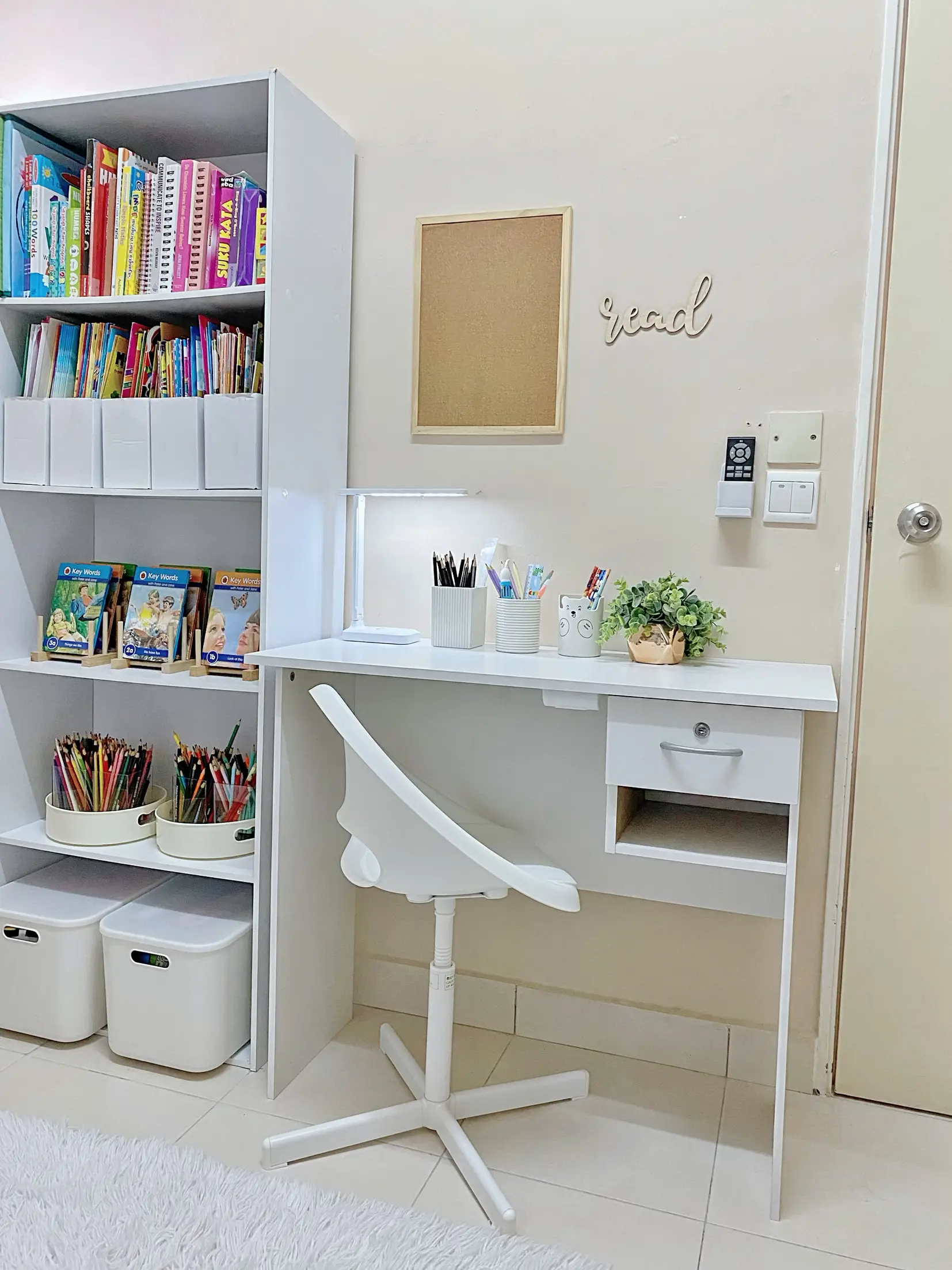 Tips Choose Comfortable Writing Chair & Table! | แกลเลอรีที่โพสต์โดย ...