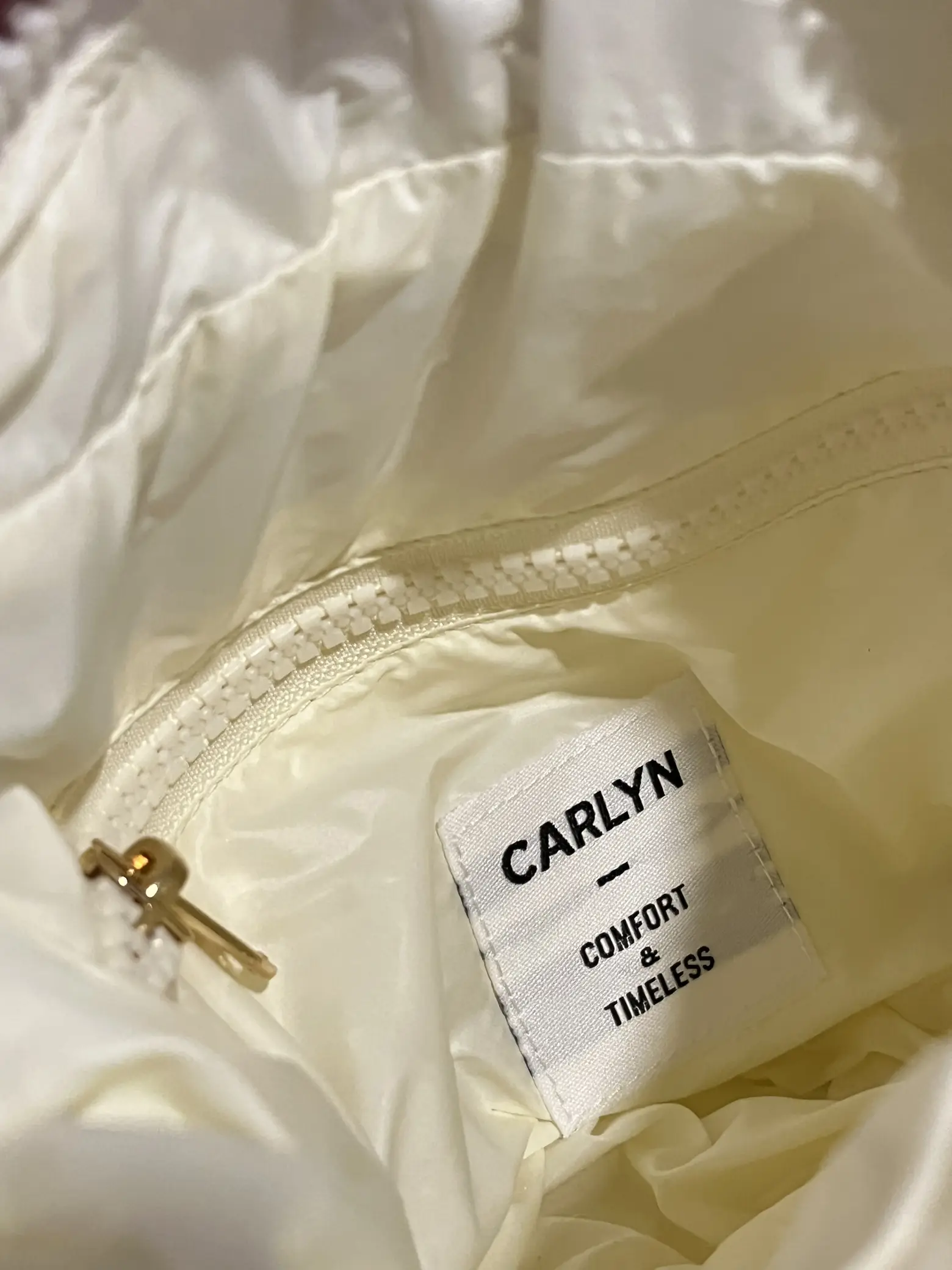🪸 Review ♡ กระเป๋า Carlyn Soft mini : Ivory 🫧 | แกลเลอรีที่โพสต์โดย ...