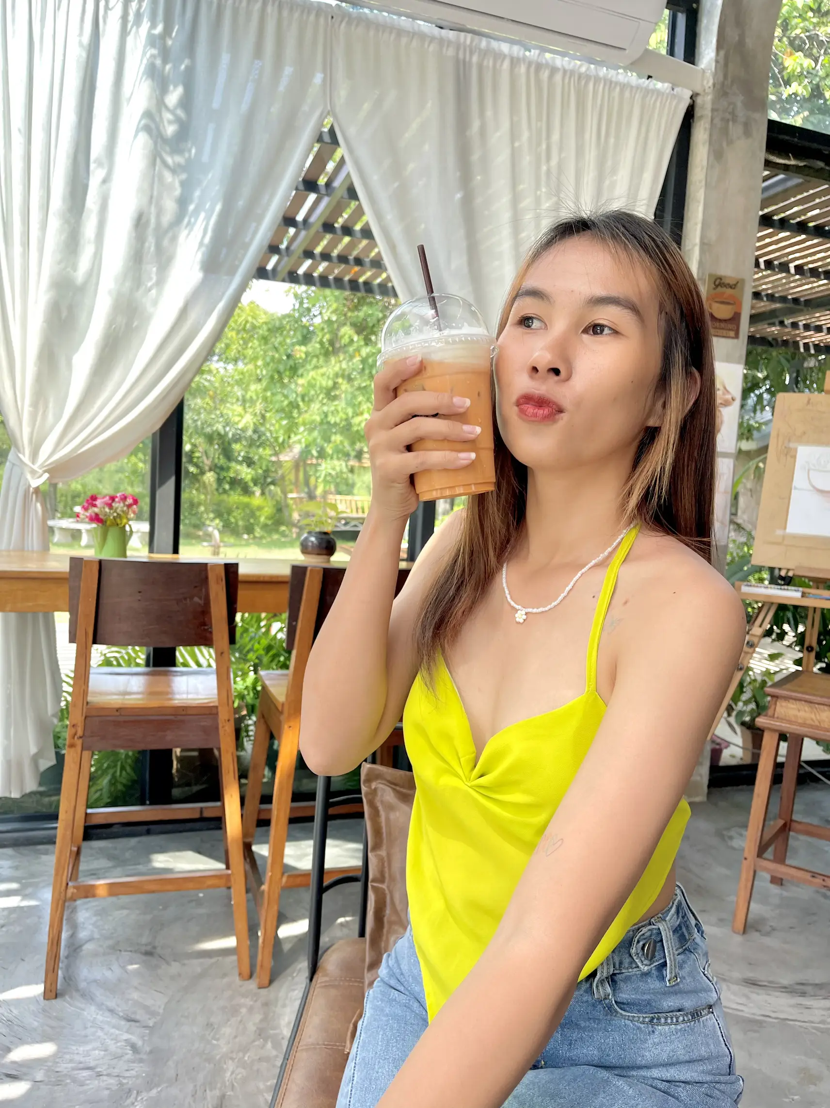 🌈🔥แต่งตัวรับซัมเมอร์ถ่ายรูปคาเฟ่ 💚🔥 | แกลเลอรีที่โพสต์โดย Fang | Lemon8