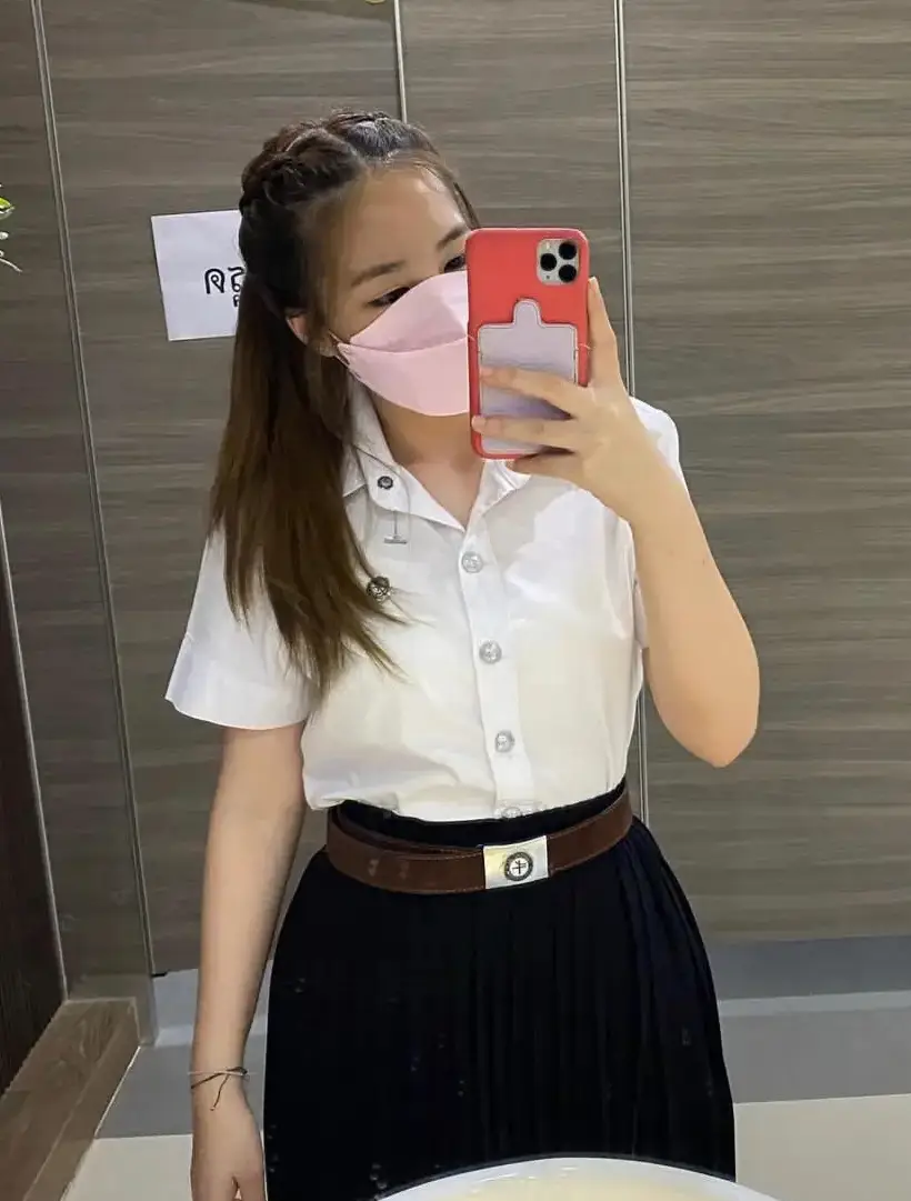 รีวิว case โทรศัพท์ รุ่น 11 pro max🤳🏻📱💸 | แกลเลอรีที่โพสต์โดย Lillybabubebu | Lemon8