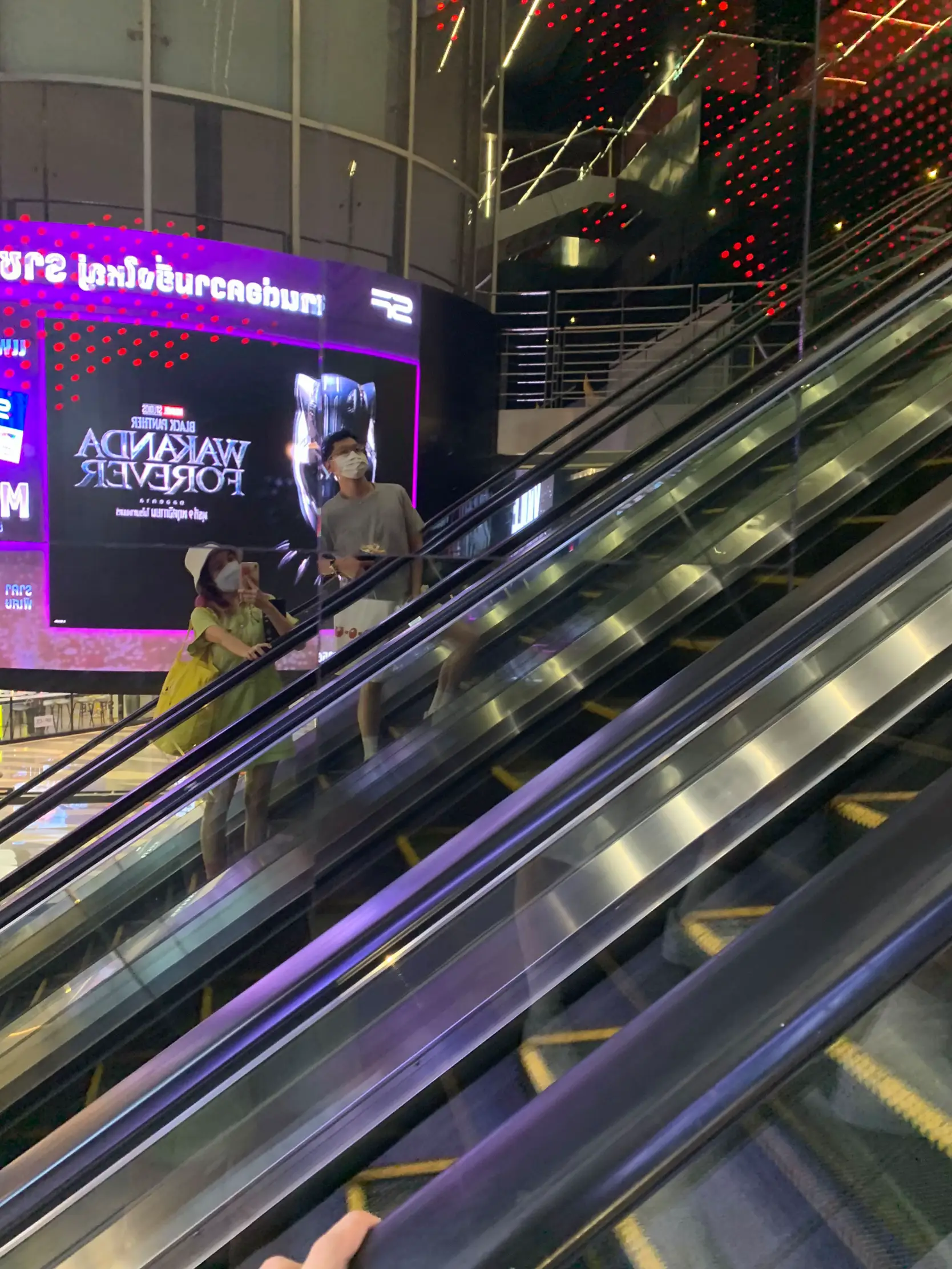 ที่นั่งโรงหนัง Major มีกี่แบบ - การค้นหาใน Lemon8